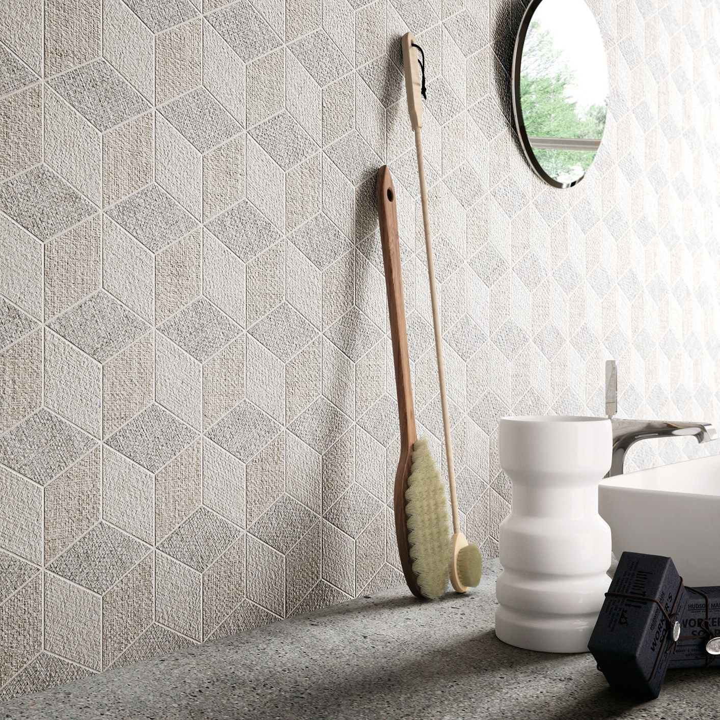 Charming minimal features and classical allusions