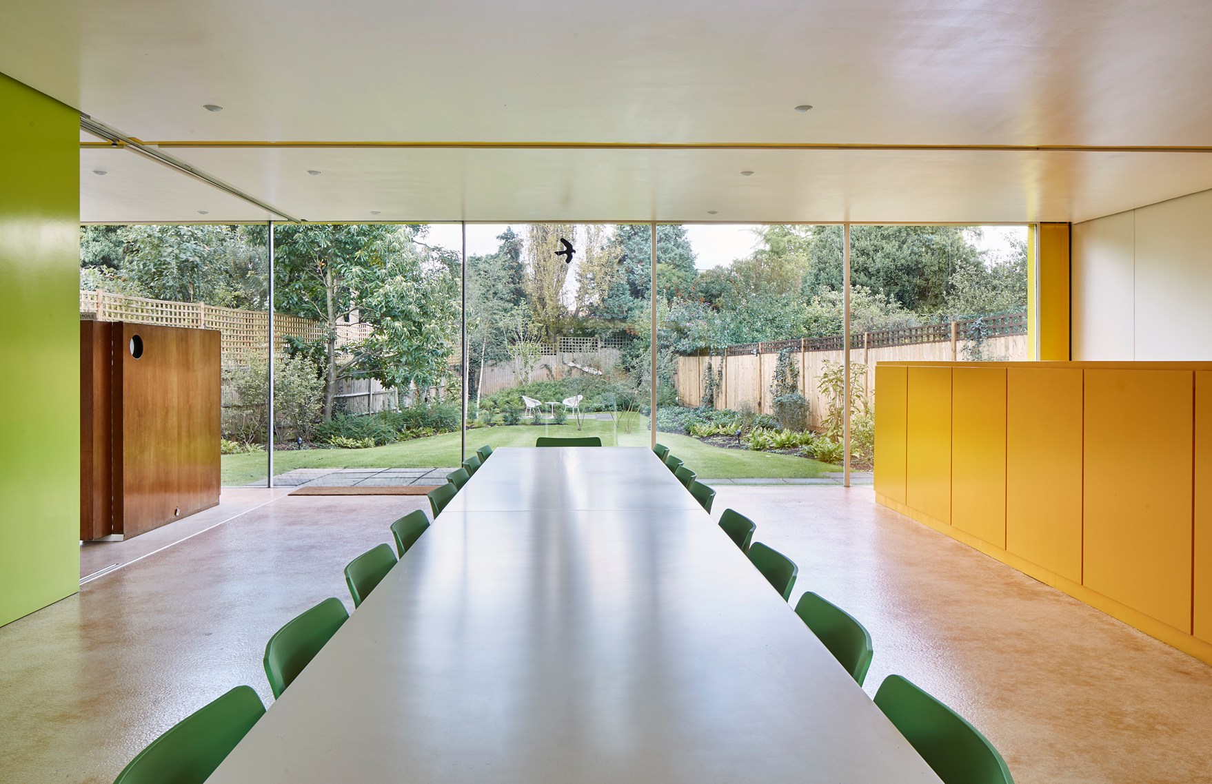 22 Parkside: Iconic Richard Rogers House in Wimbledon features wetrooms ...