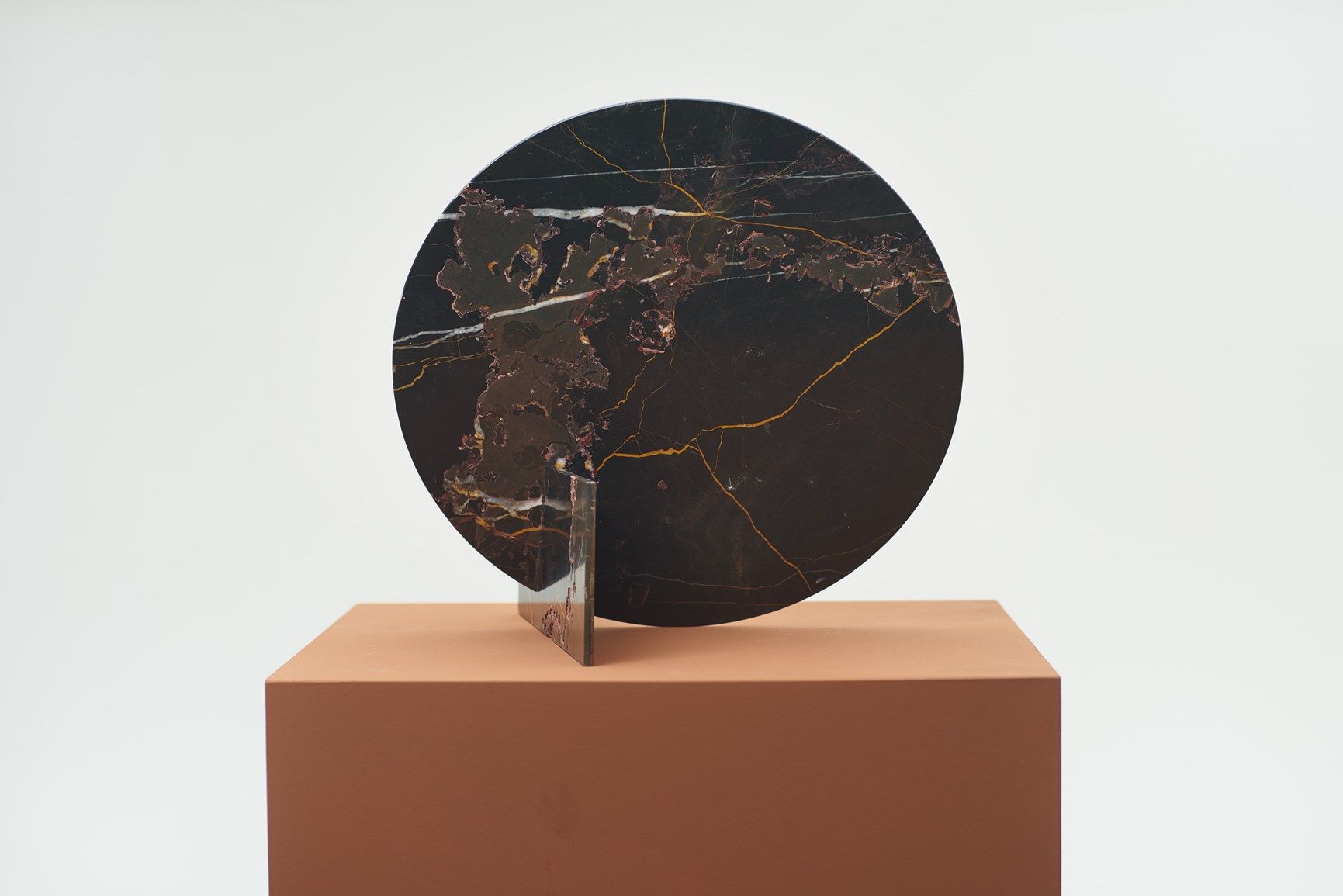 'Material Collisions'. Marble-Mirror Architectural Sculptures