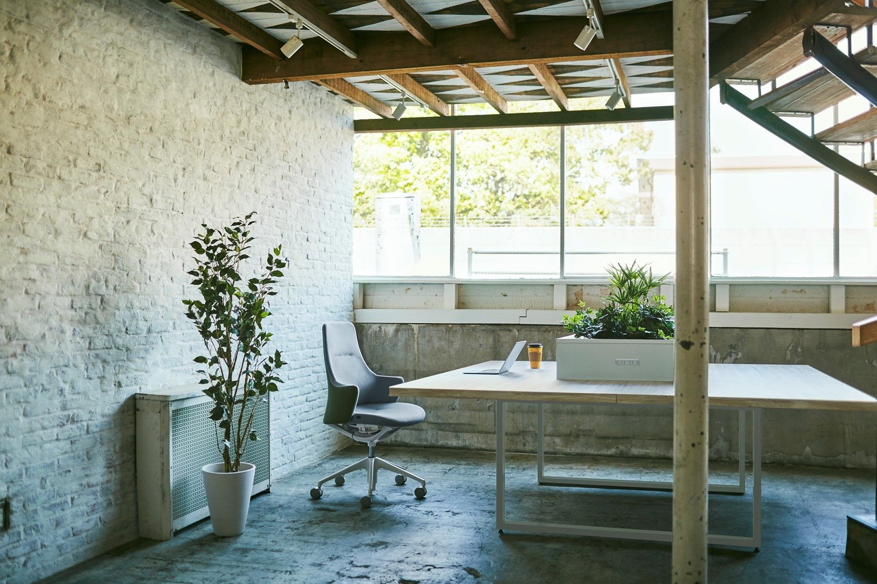 Okamura Introduces Lives Work Chair at NeoCon 2018