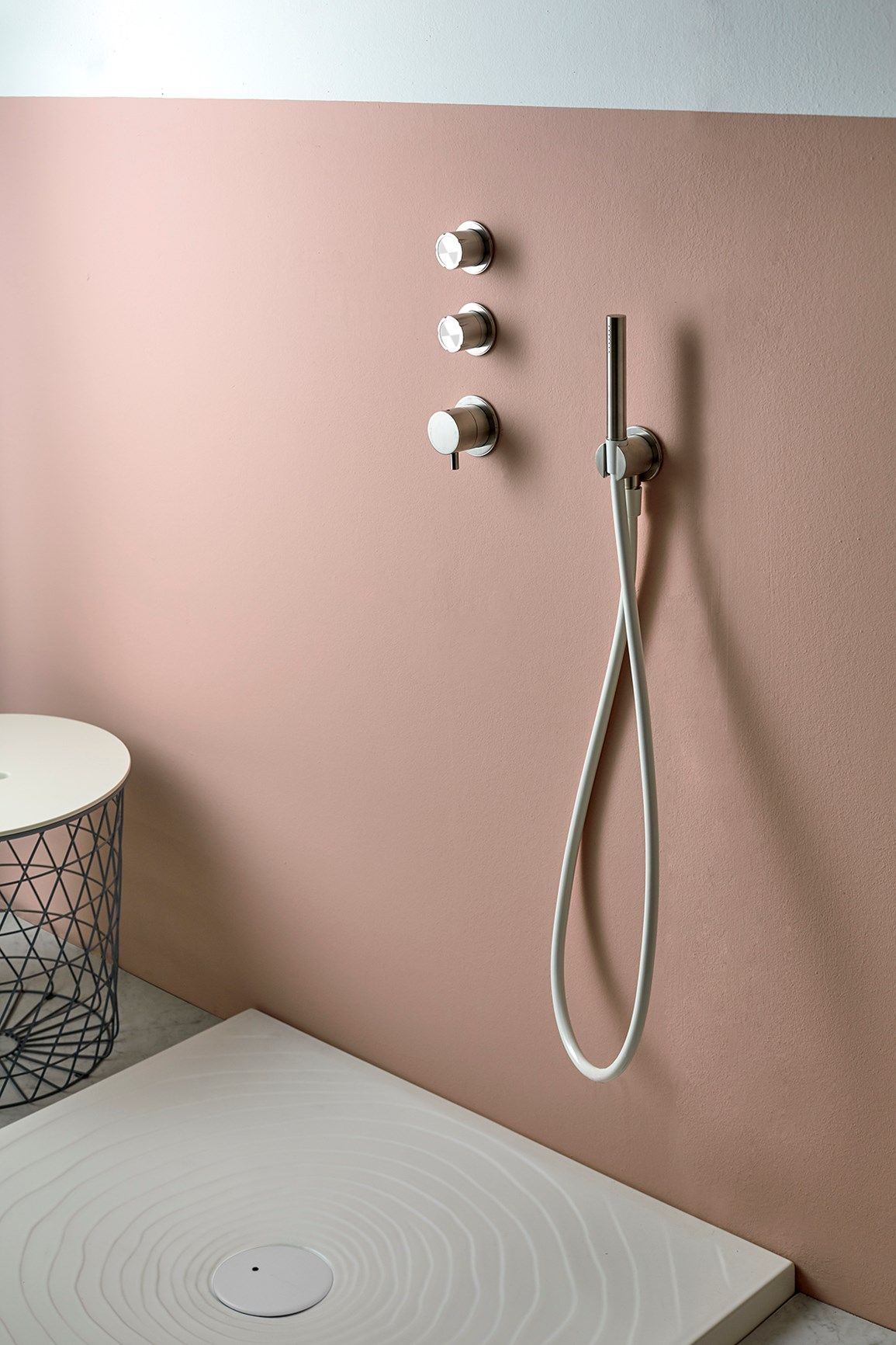 Synth, harmonizing water