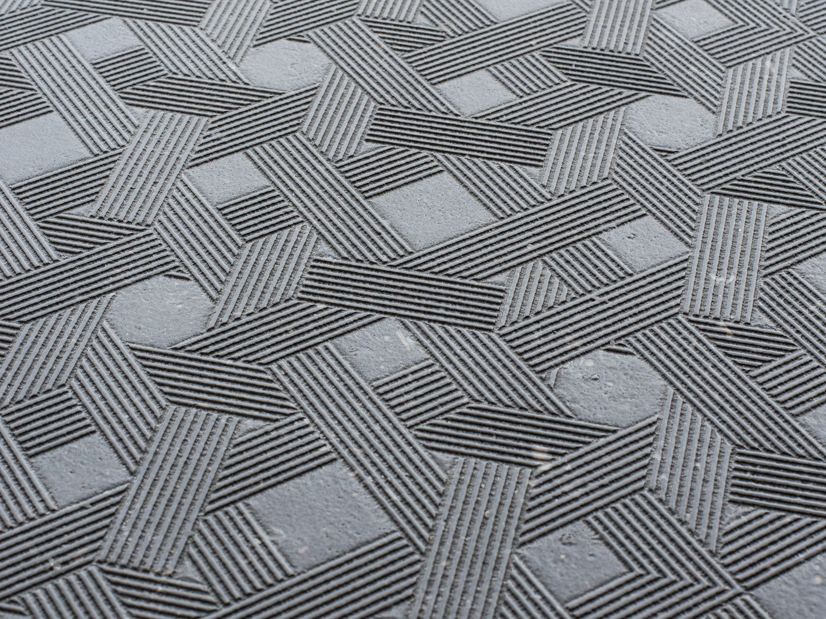 Micro-engraving on marble and stone