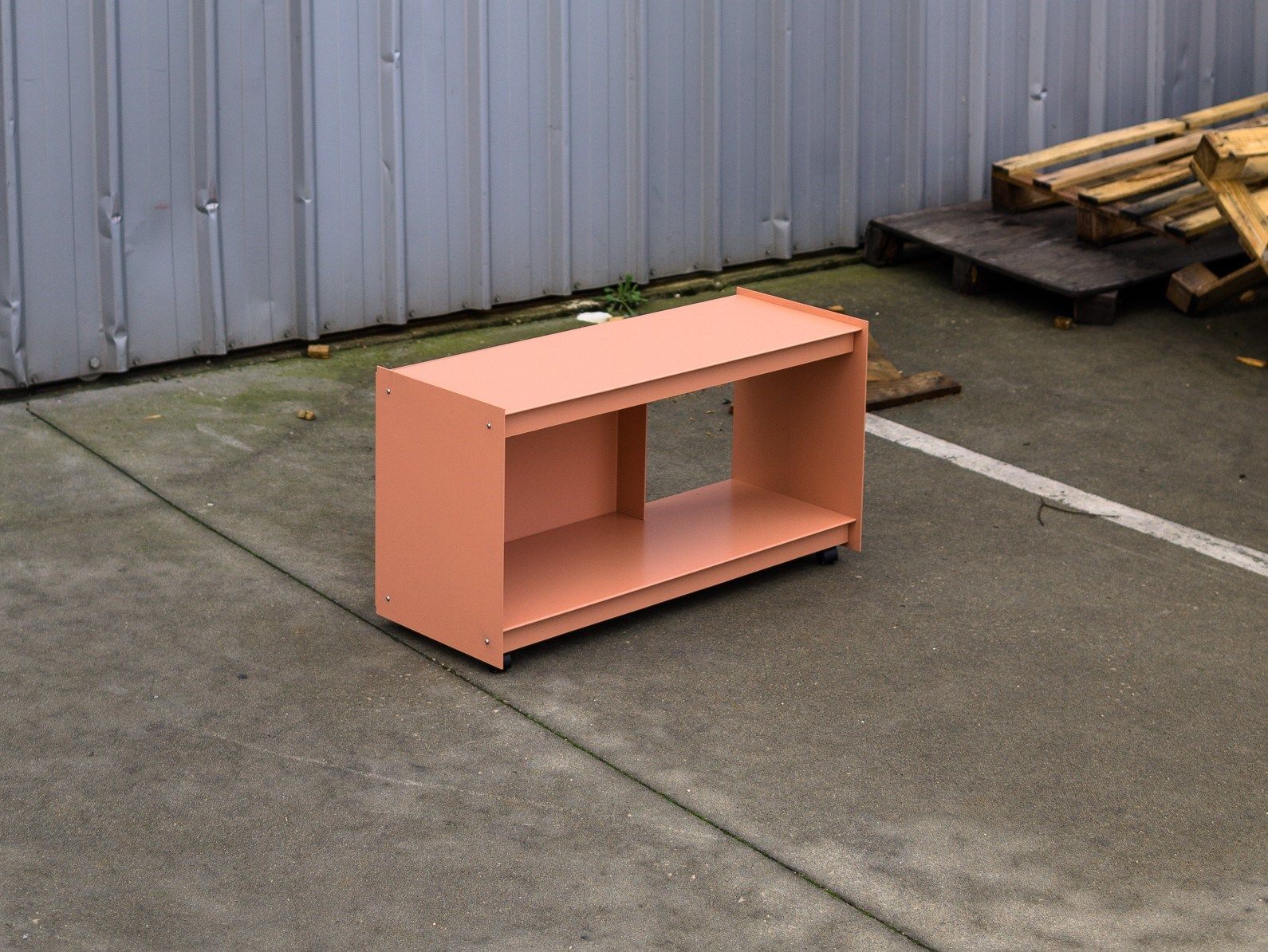 Simple and Flexible: Pliè Shelving System by Util