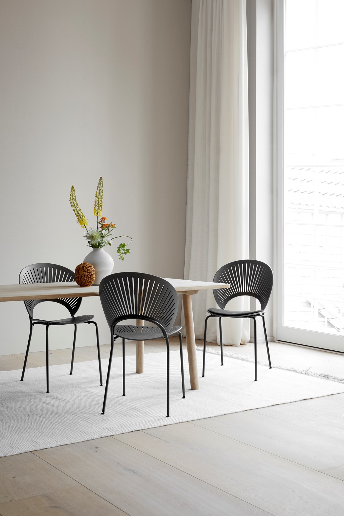 Trinidad Chair: an Icon in Shape