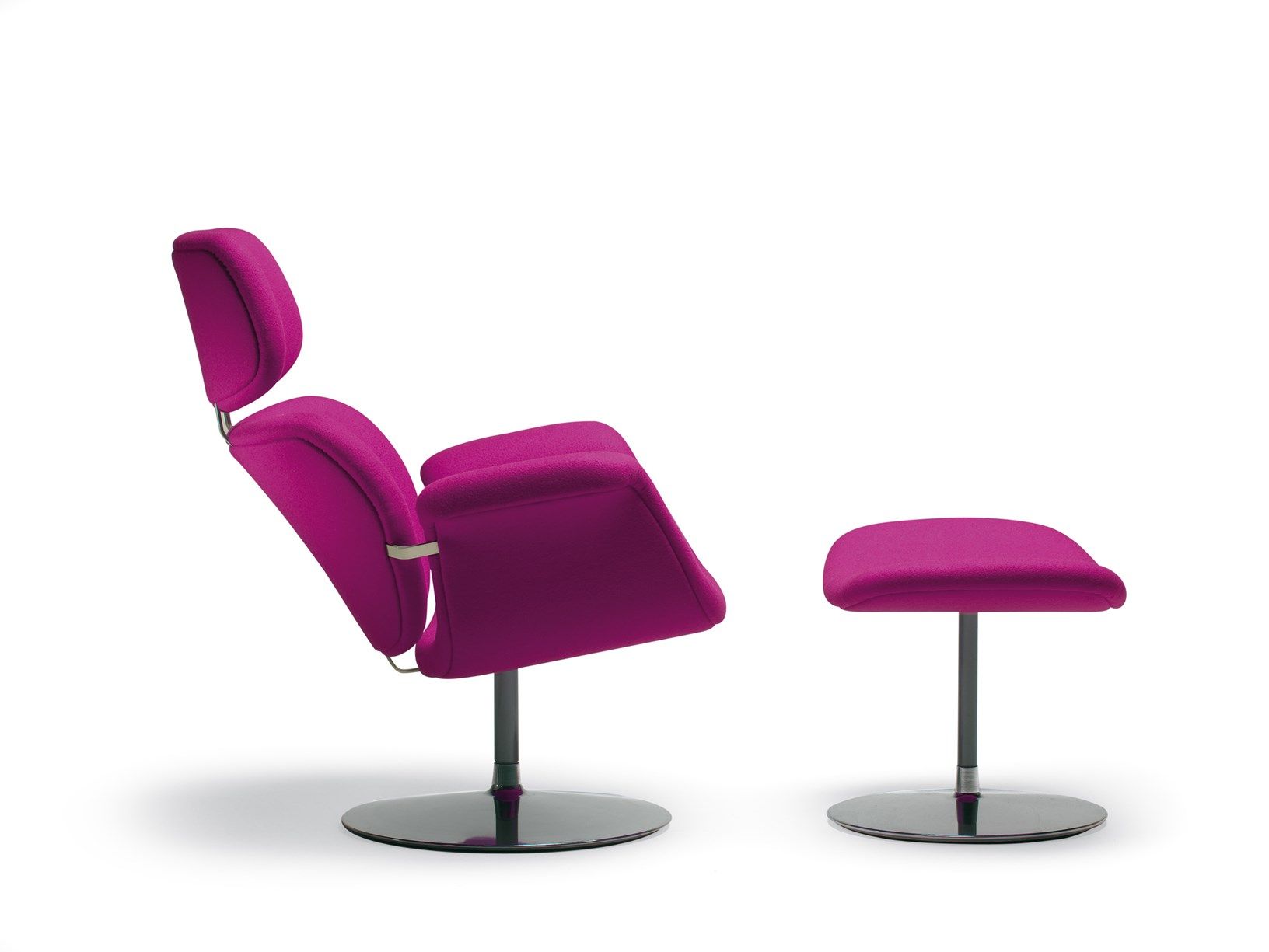 Iconic, modular and new products. Artifort at Orgatec