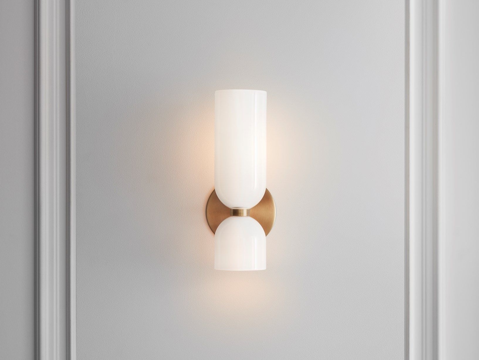 Lightmaker Studio's Sconce Lighting Experiences