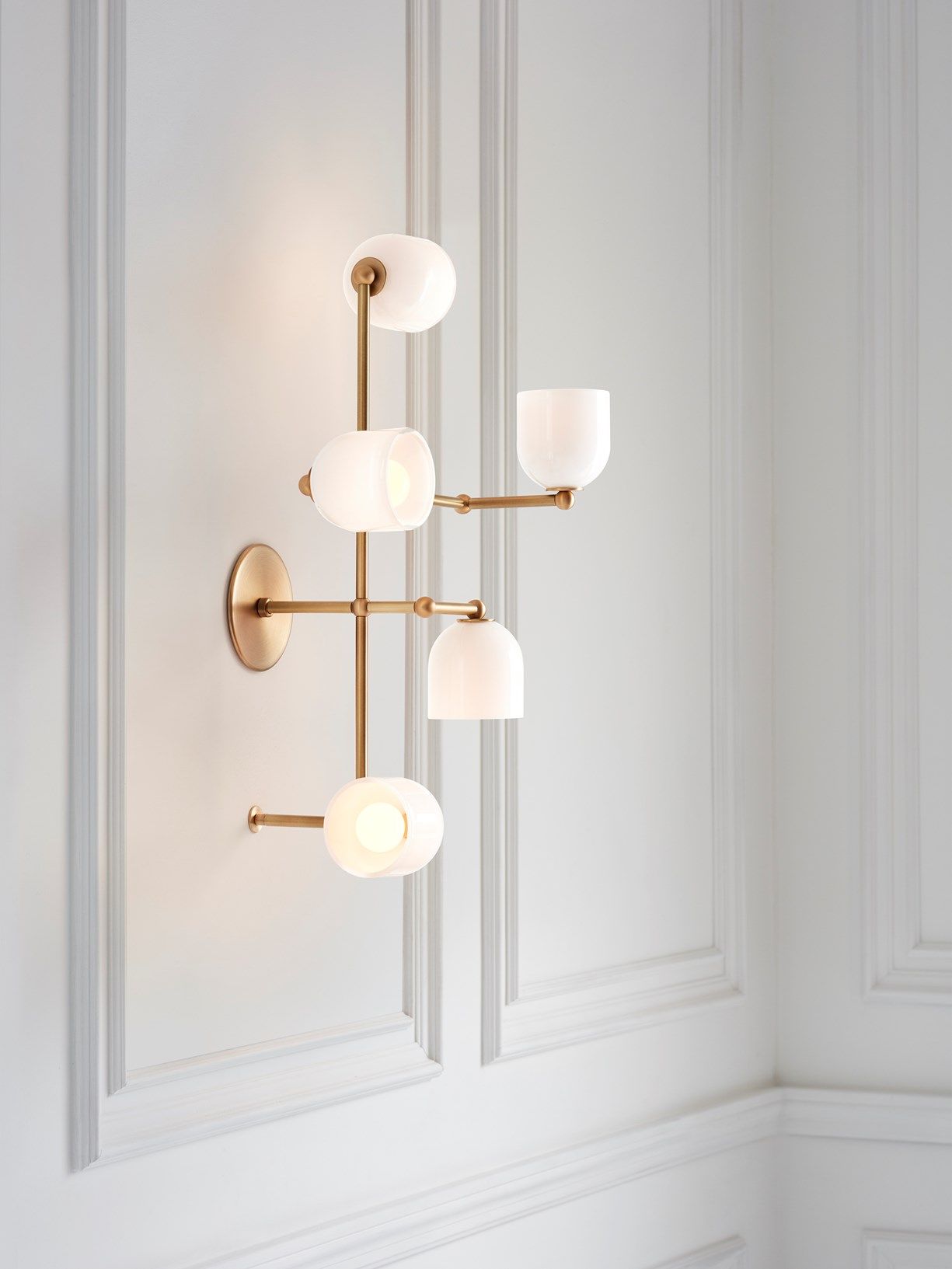 Lightmaker Studio's Sconce Lighting Experiences