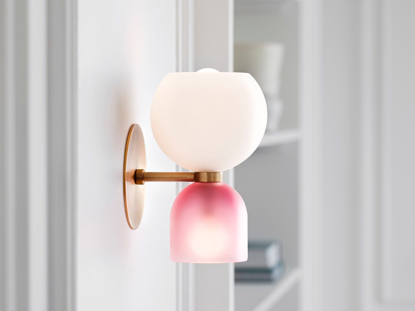 Lightmaker Studio's Sconce Lighting Experiences