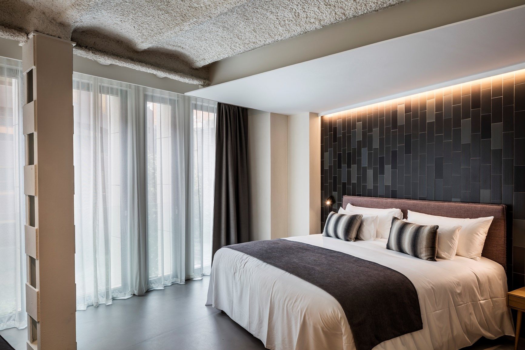 Vibia Brightens Hotel Bedrooms
