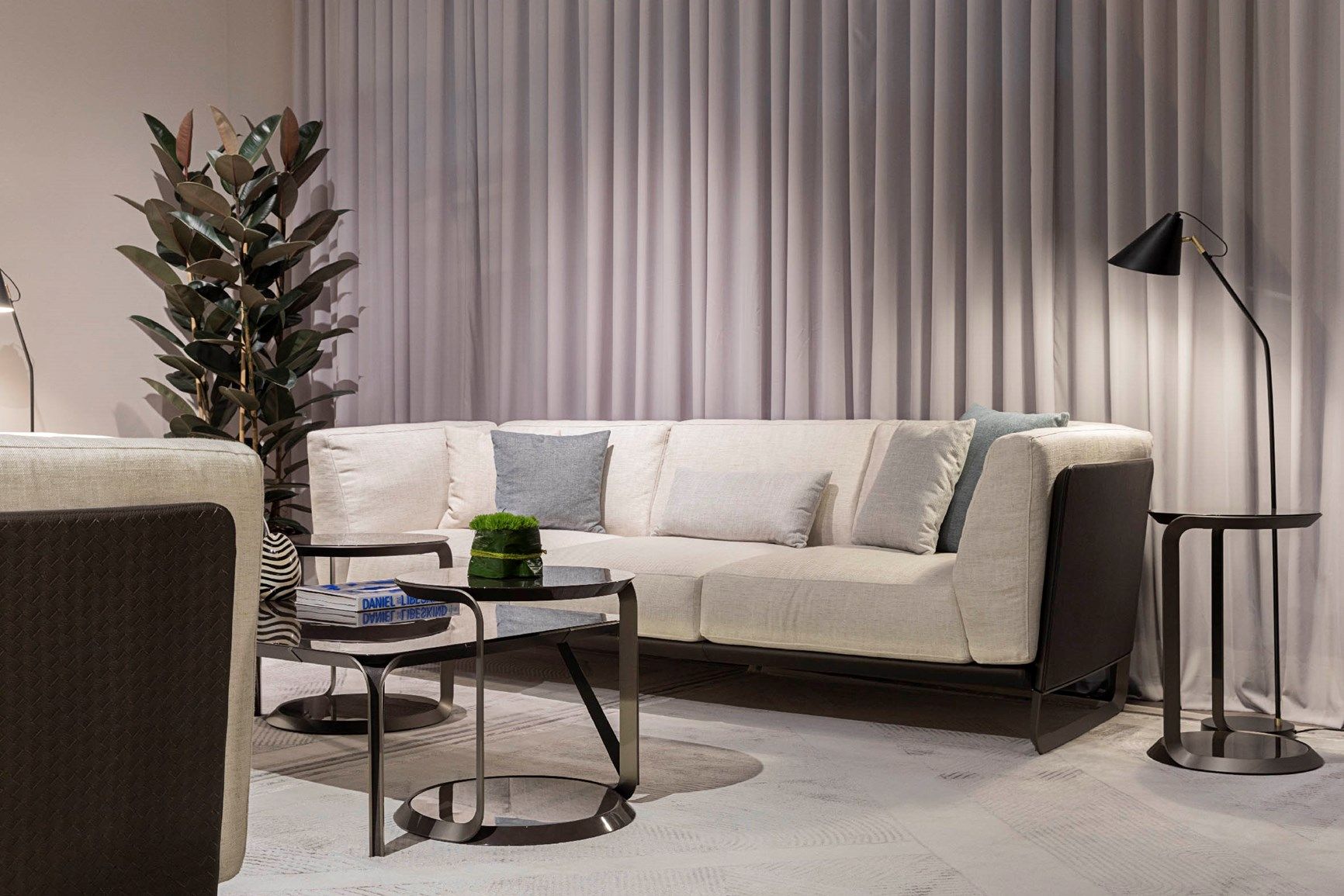 Turri evokes the Milanese atmosphere