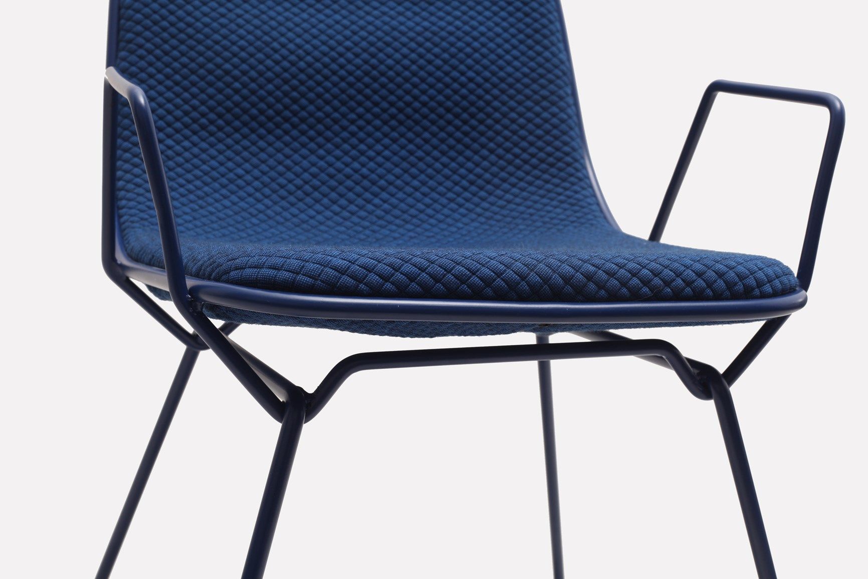 MOKO Chair, an Intricate Weaving of Steel