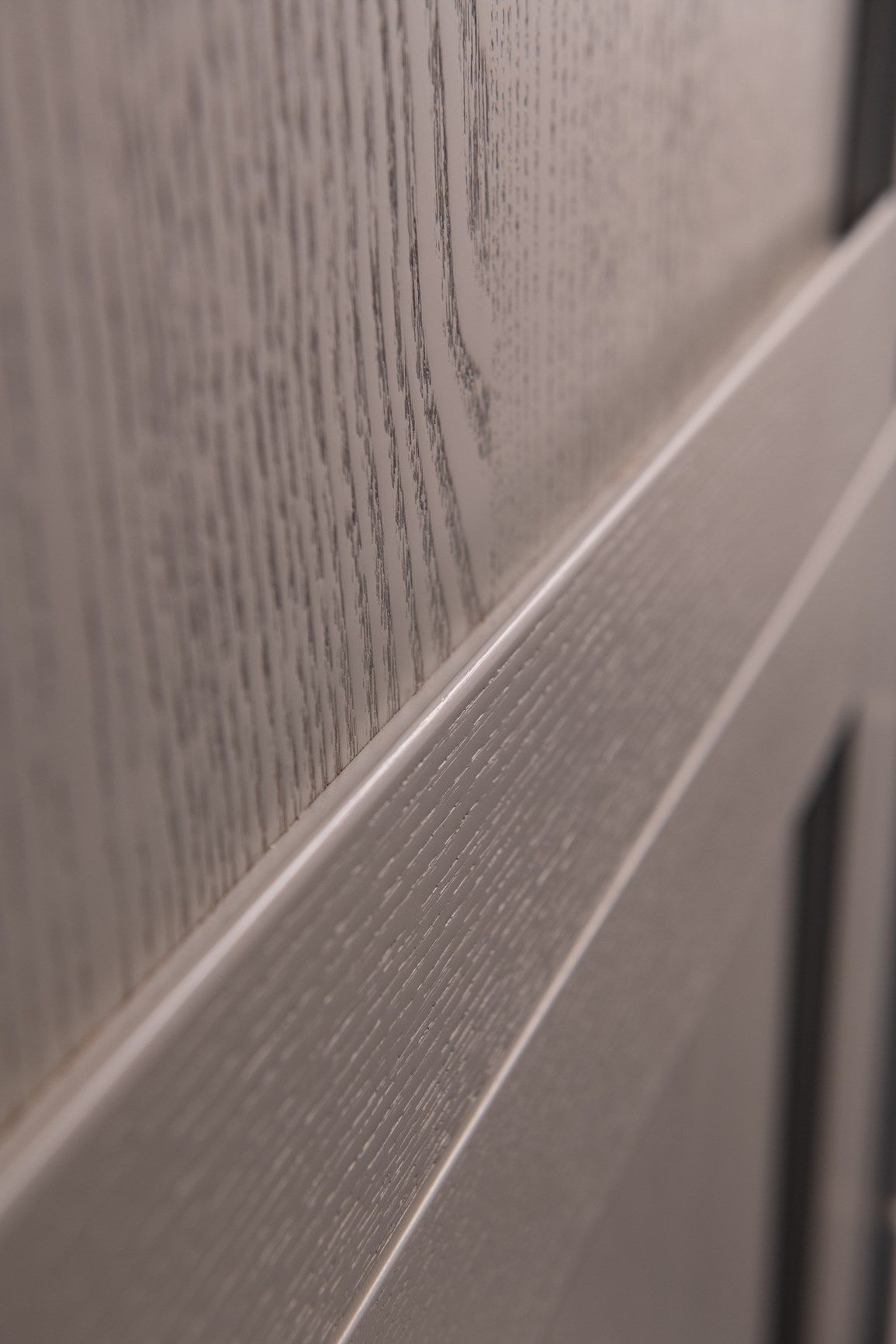 Essential Lines, Clean Geometries