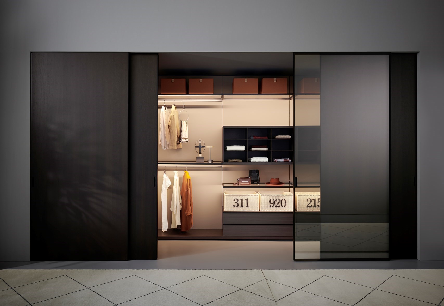 Sobriety, Rigour and Experimentation. The New Porro Collection
