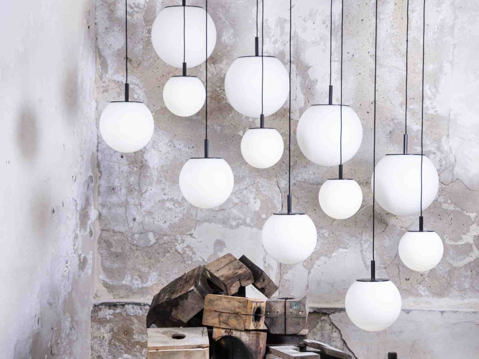Sfera. Minimalistic and Functional yet Distinctive
