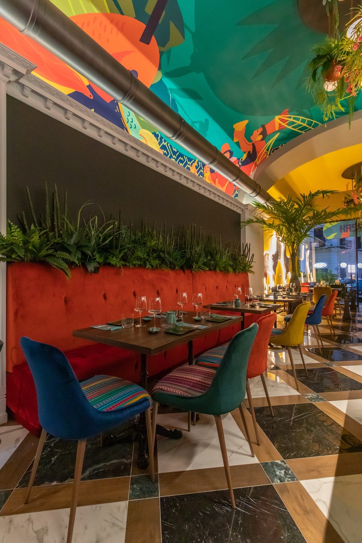 Riflessi for Mama Cocha Restaurant