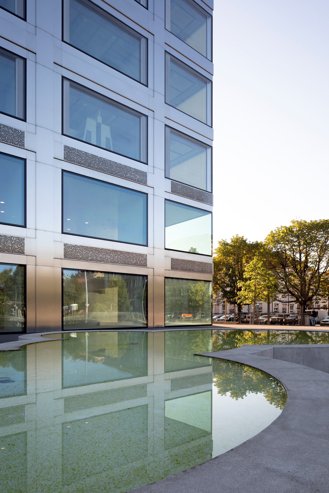 Karimoku New Standard for the Biozentrum of the University of Basel in ...