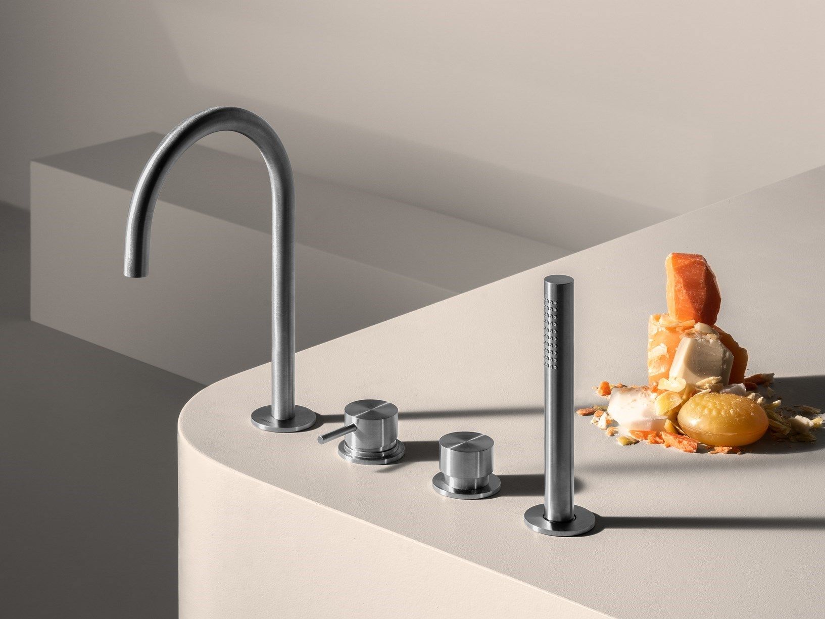 Zucchetti tapware for the bathtub, built-in or free-standing