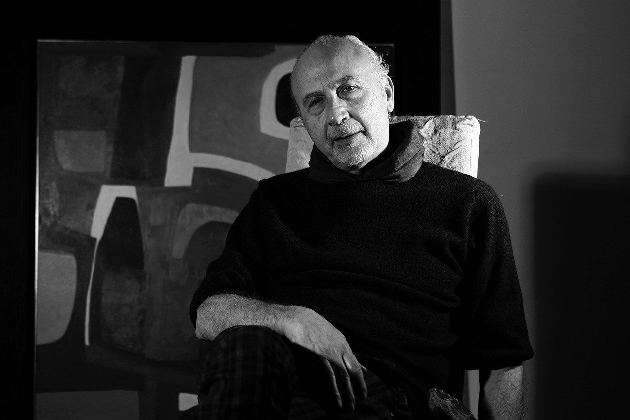 The compositions by Roberto Miniati for Officinarkitettura Wallpapers