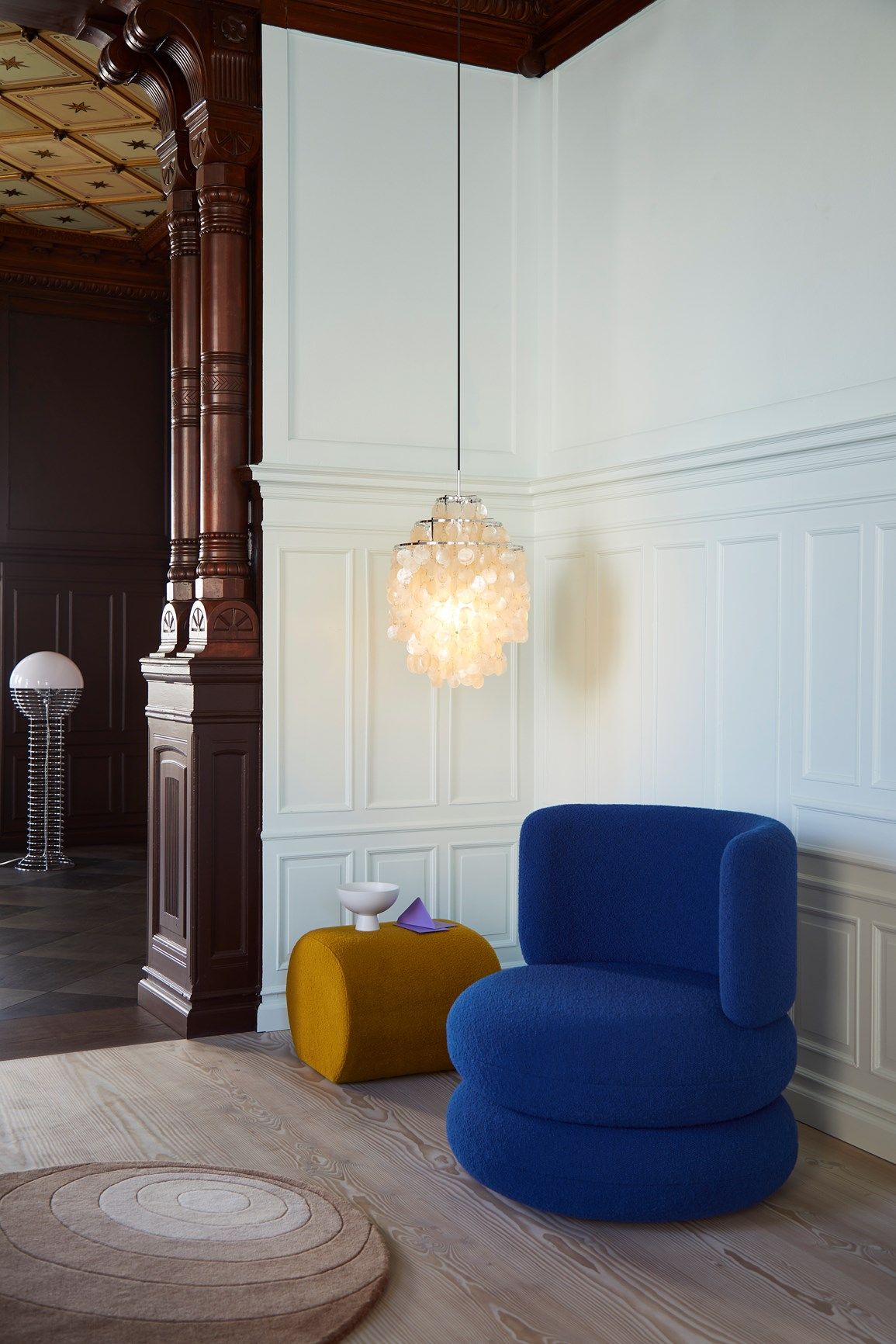 Soft and Round Shapes: The Easy Chair by Verner Panton