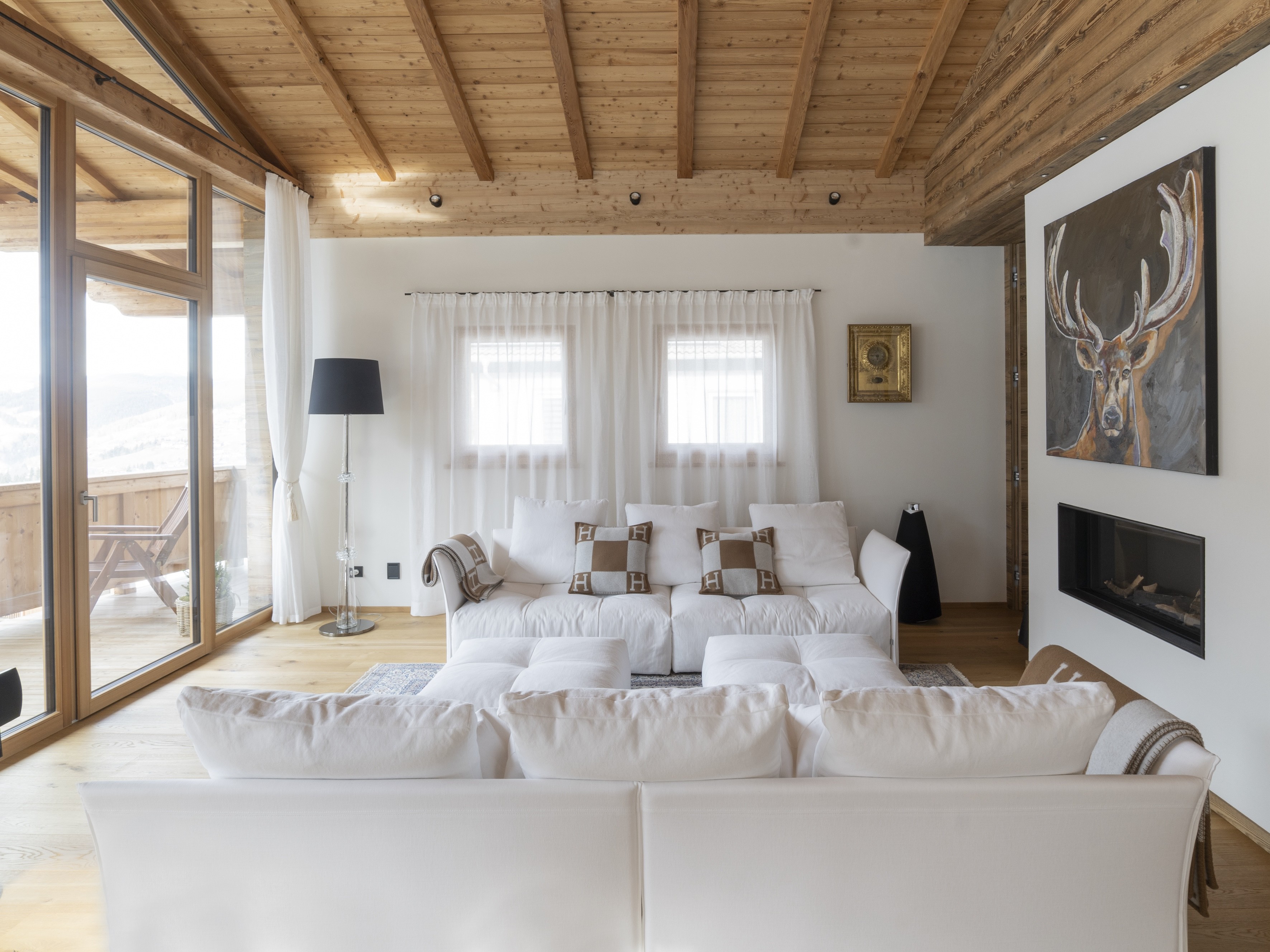 Antolini natural stone slabs in a chalet in Val Gardena