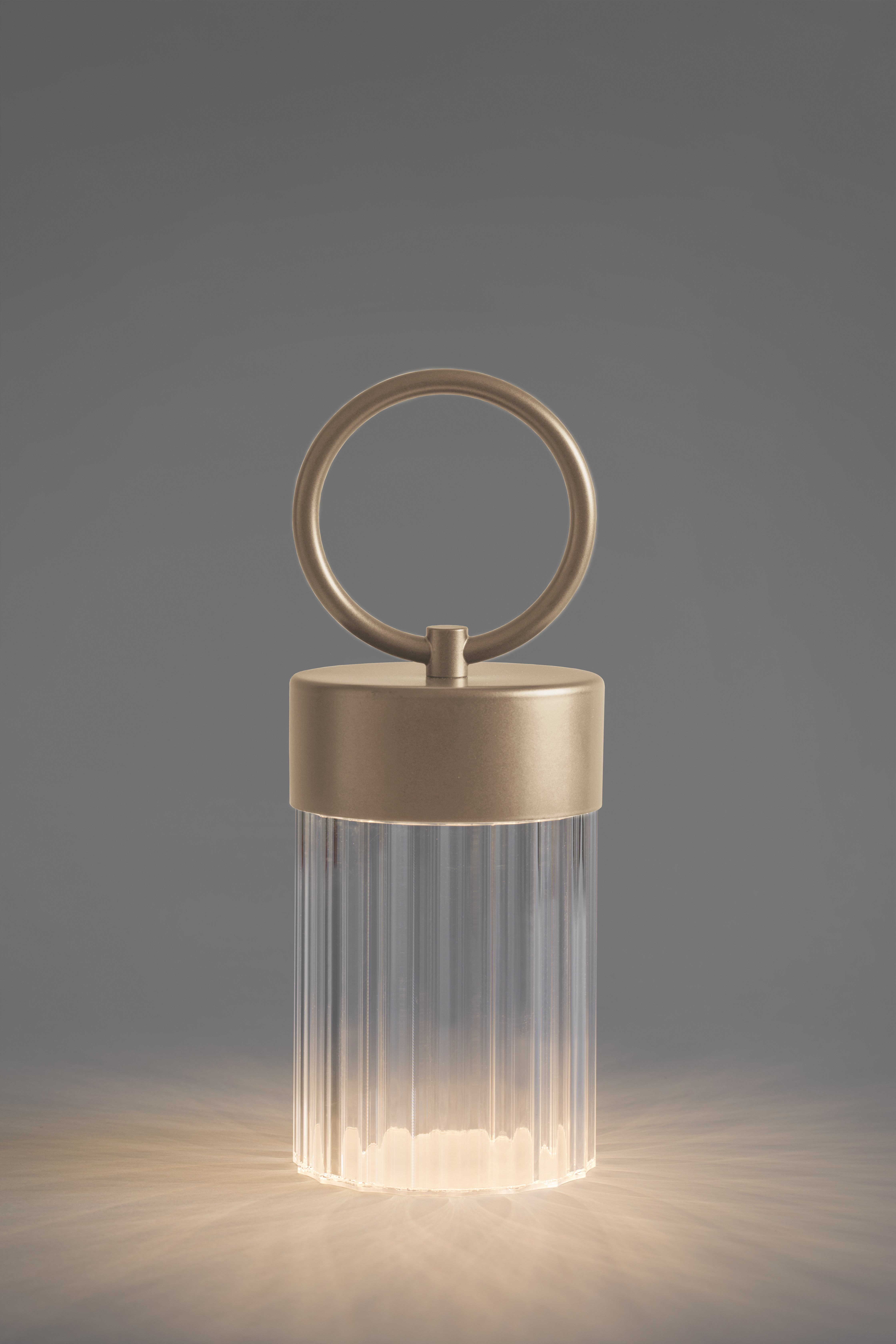 The new Contardi table lamp designed by Chiara Caberlon