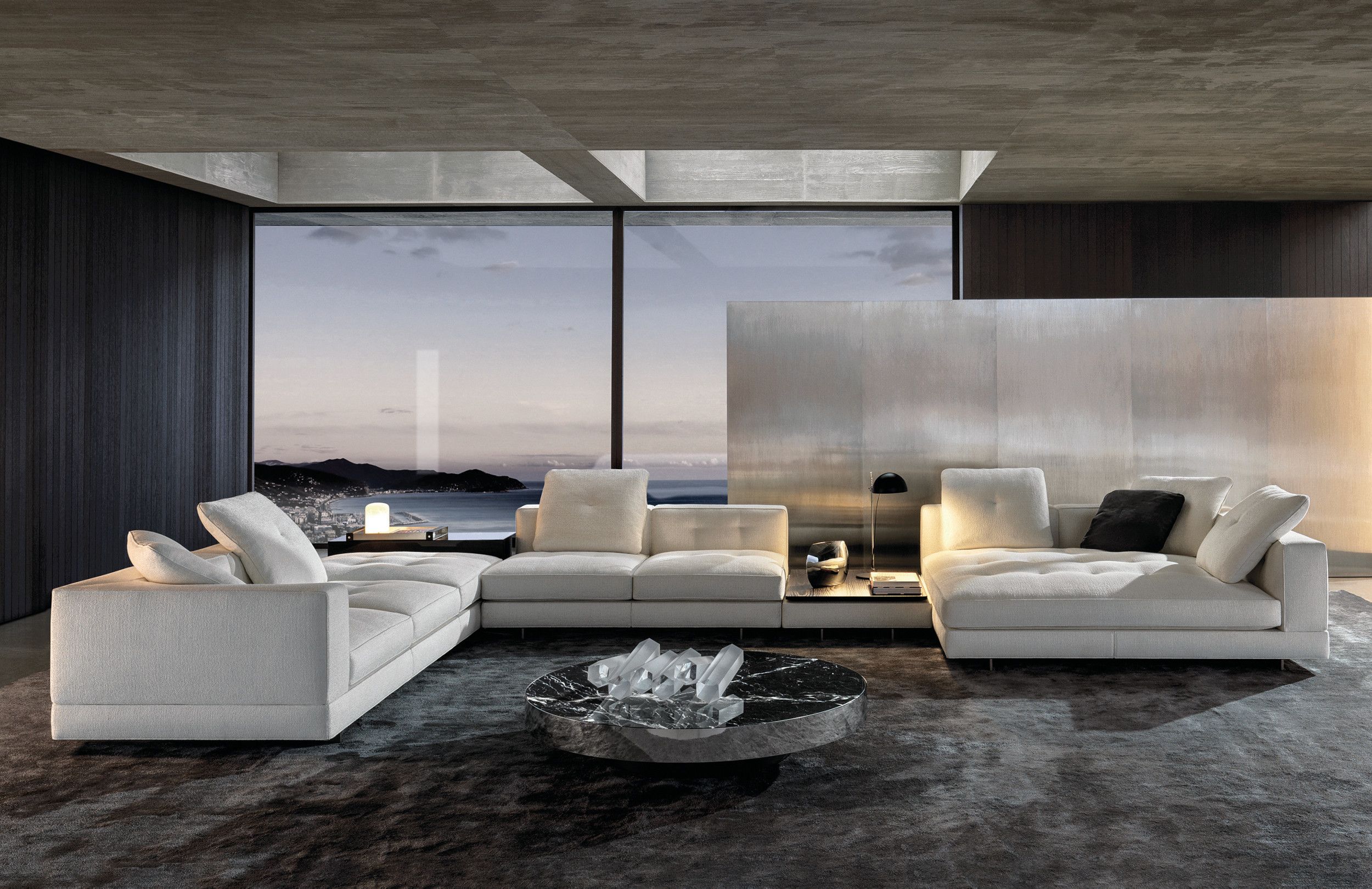 Minotti modular seating by Rodolfo Dordoni