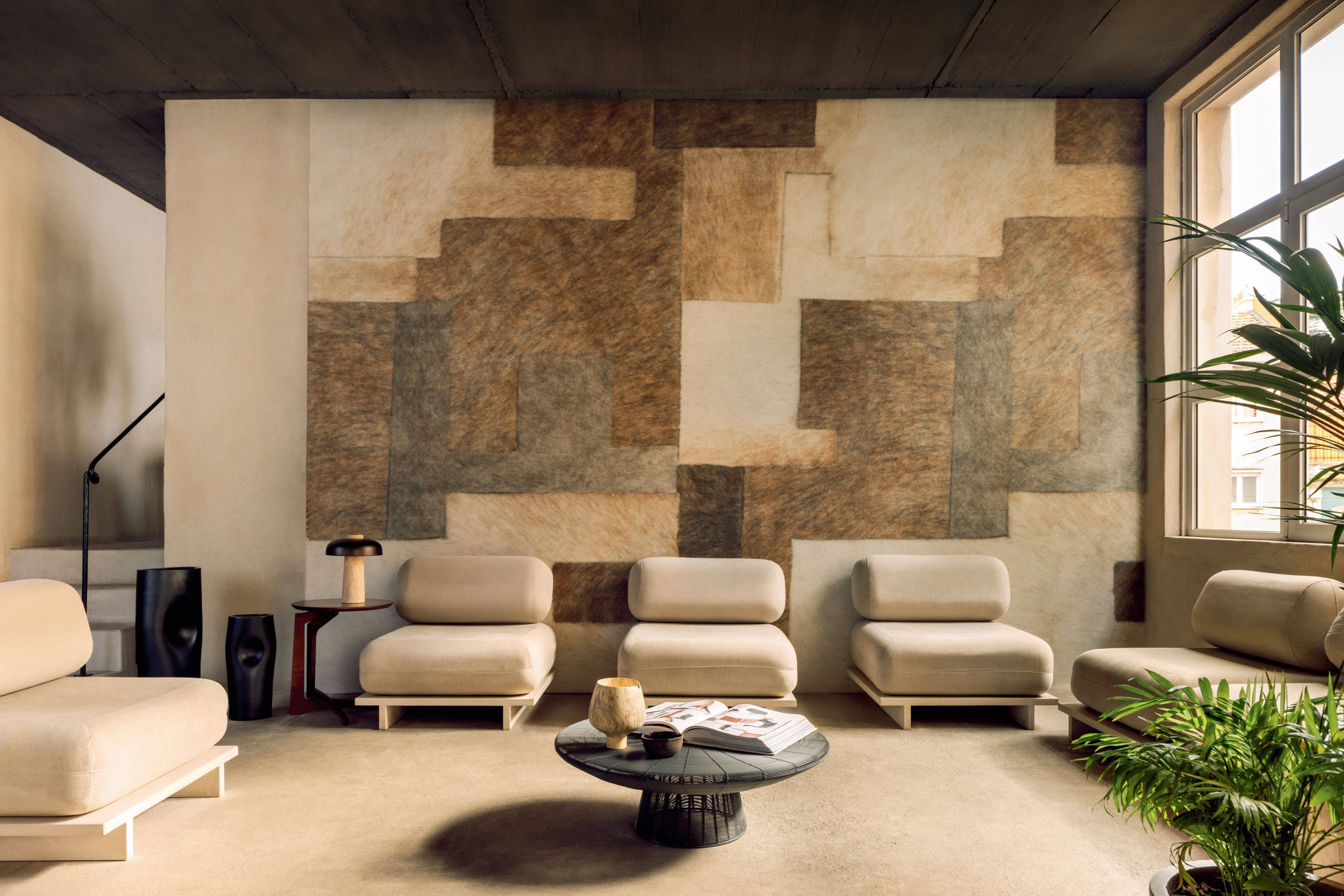 Wallcoverings, cushions and carpets: the Élitis textile collection at ...