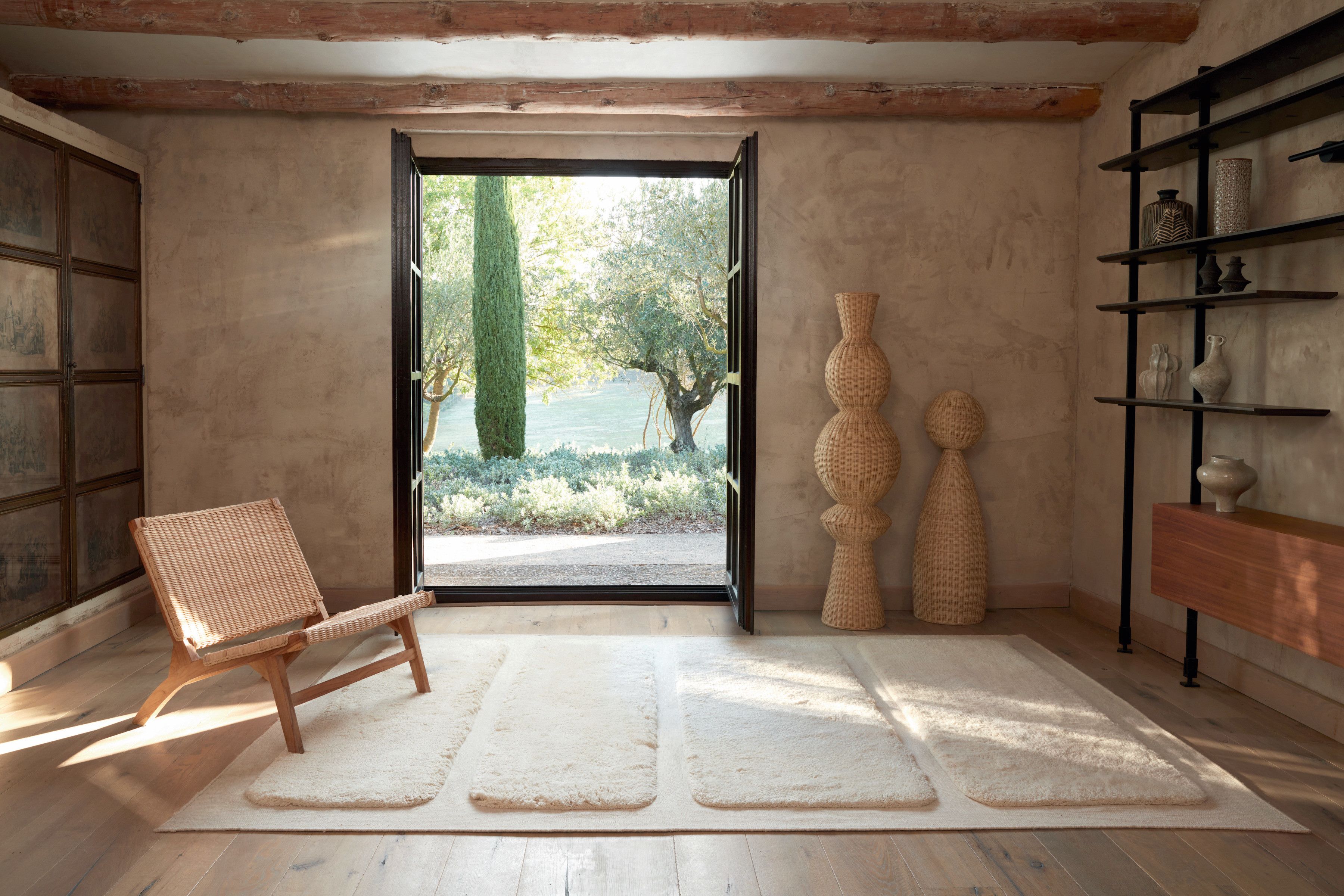 Wallcoverings, cushions and carpets: the Élitis textile collection at ...