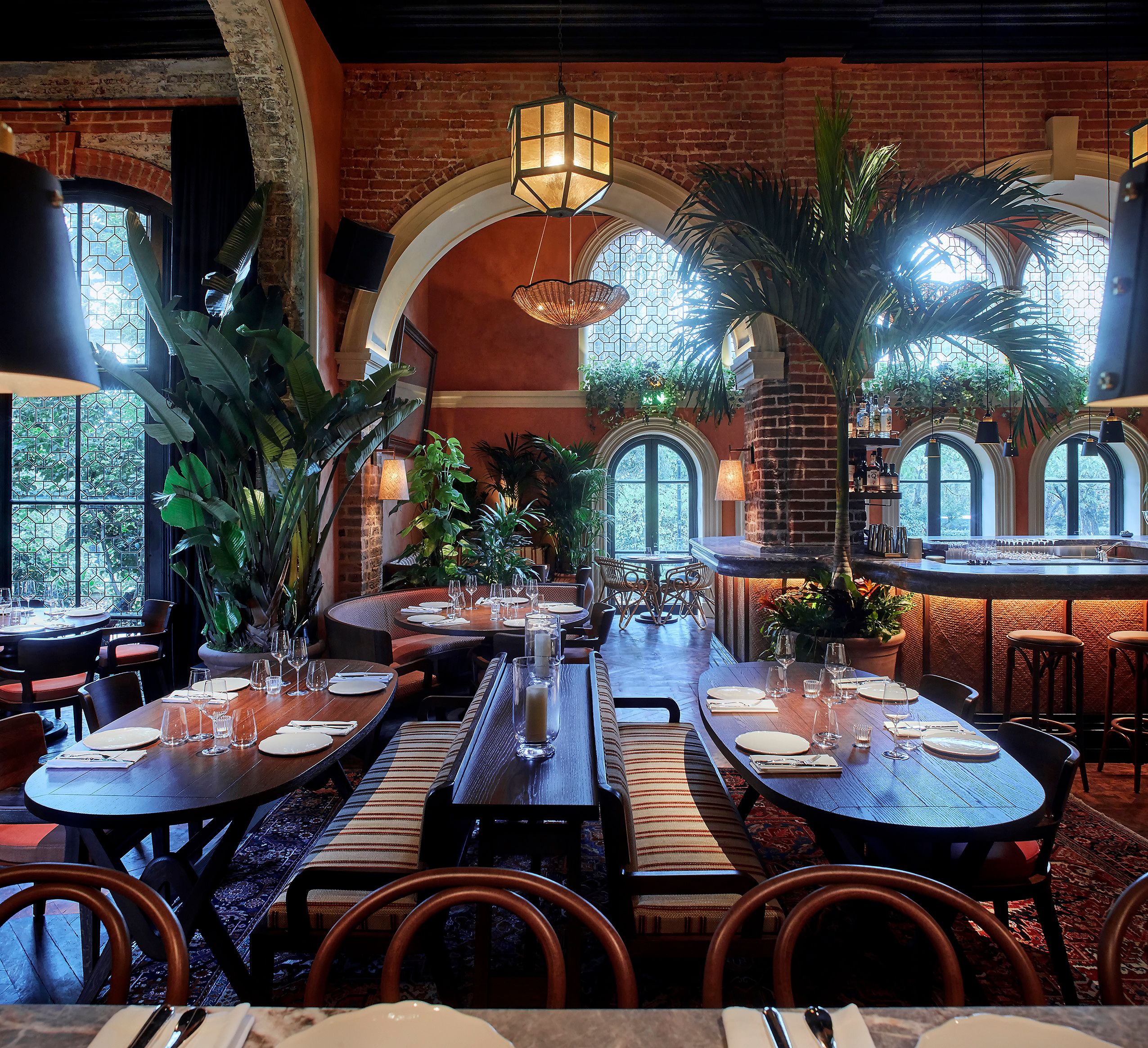 Customized Fratelli Boffi furnishings for the Belvedere restaurant in ...