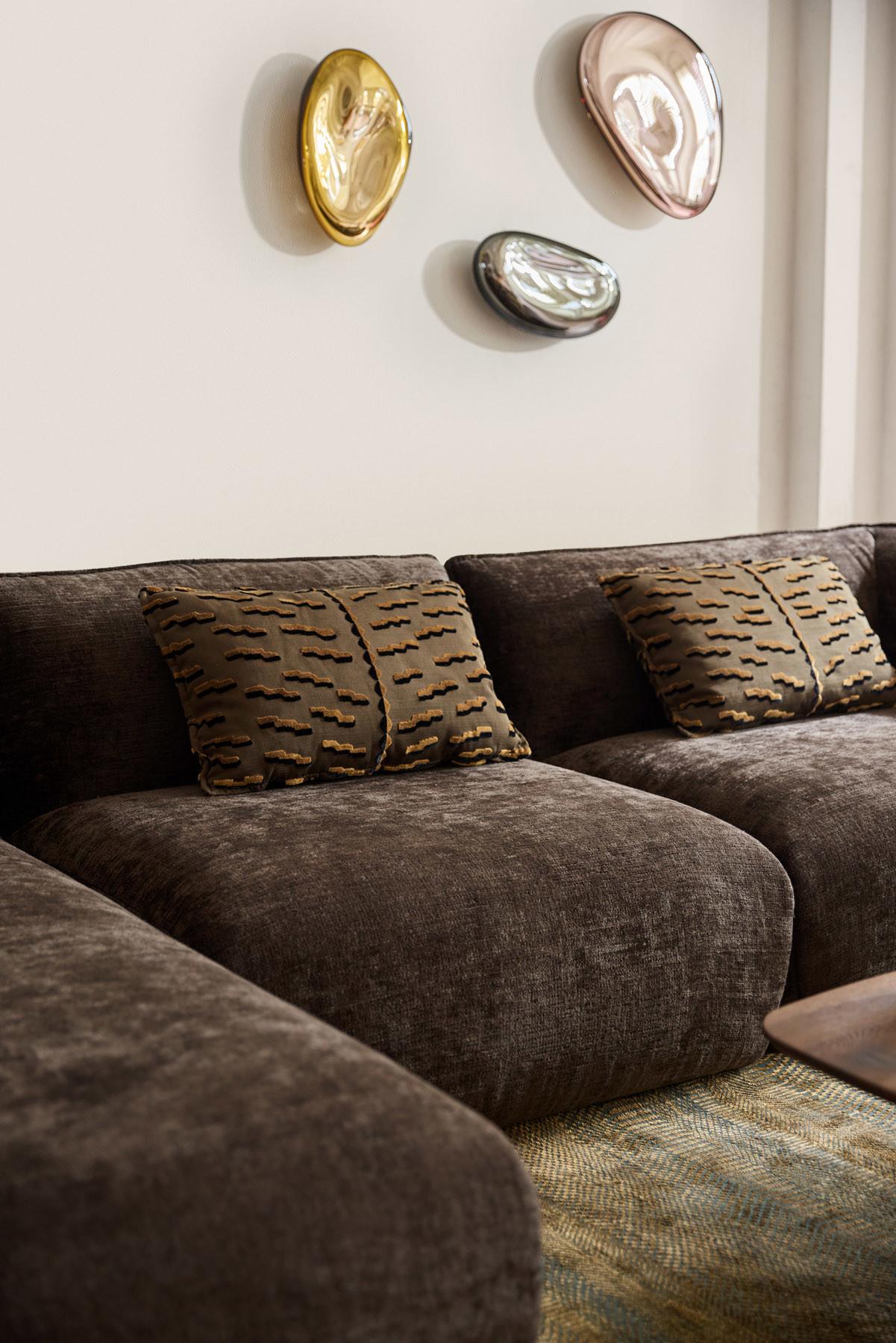 First Mia sofa collection from Freifrau at IMM Cologne 2024