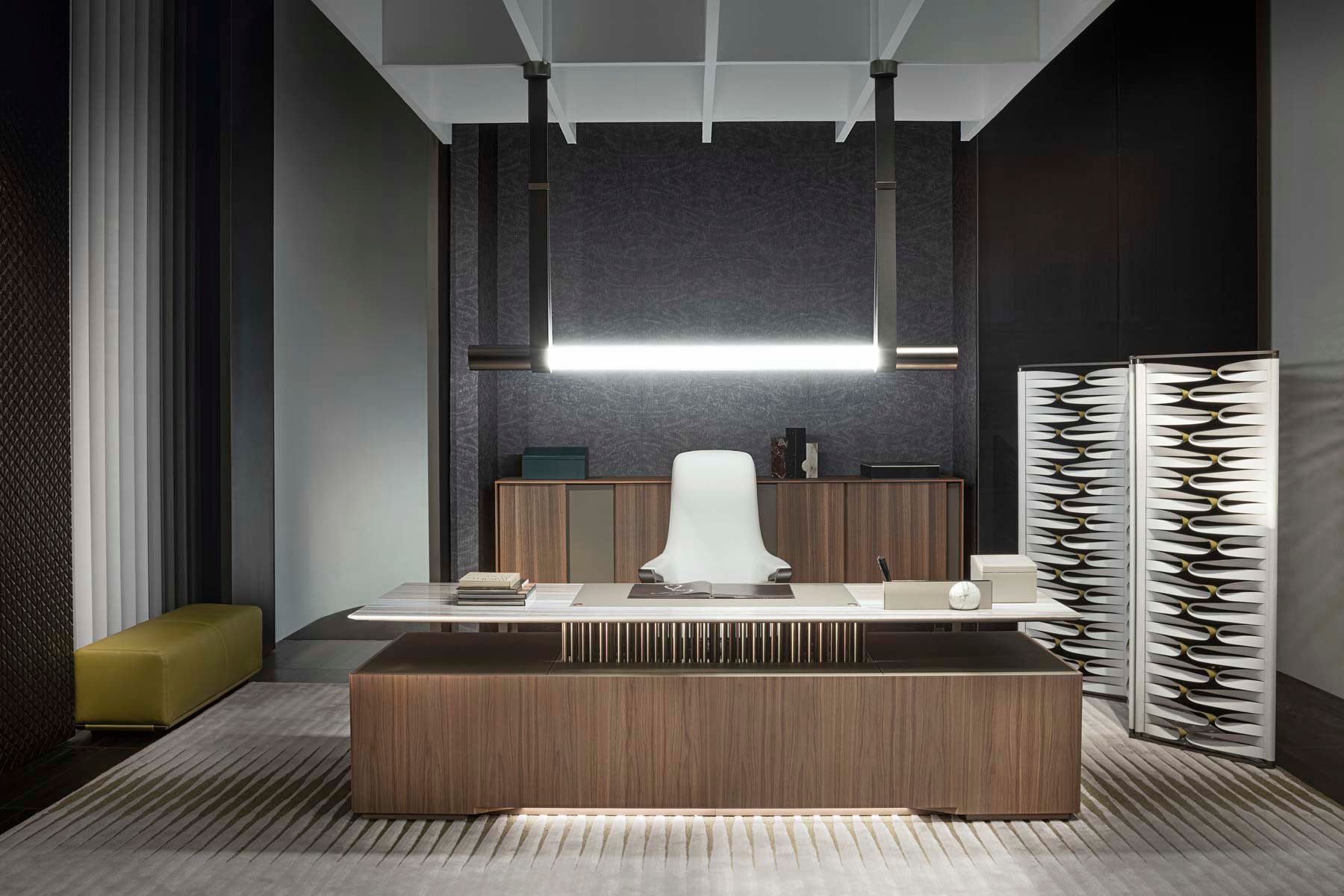 G-Code Desk, the New Executive Desk by Giorgetti