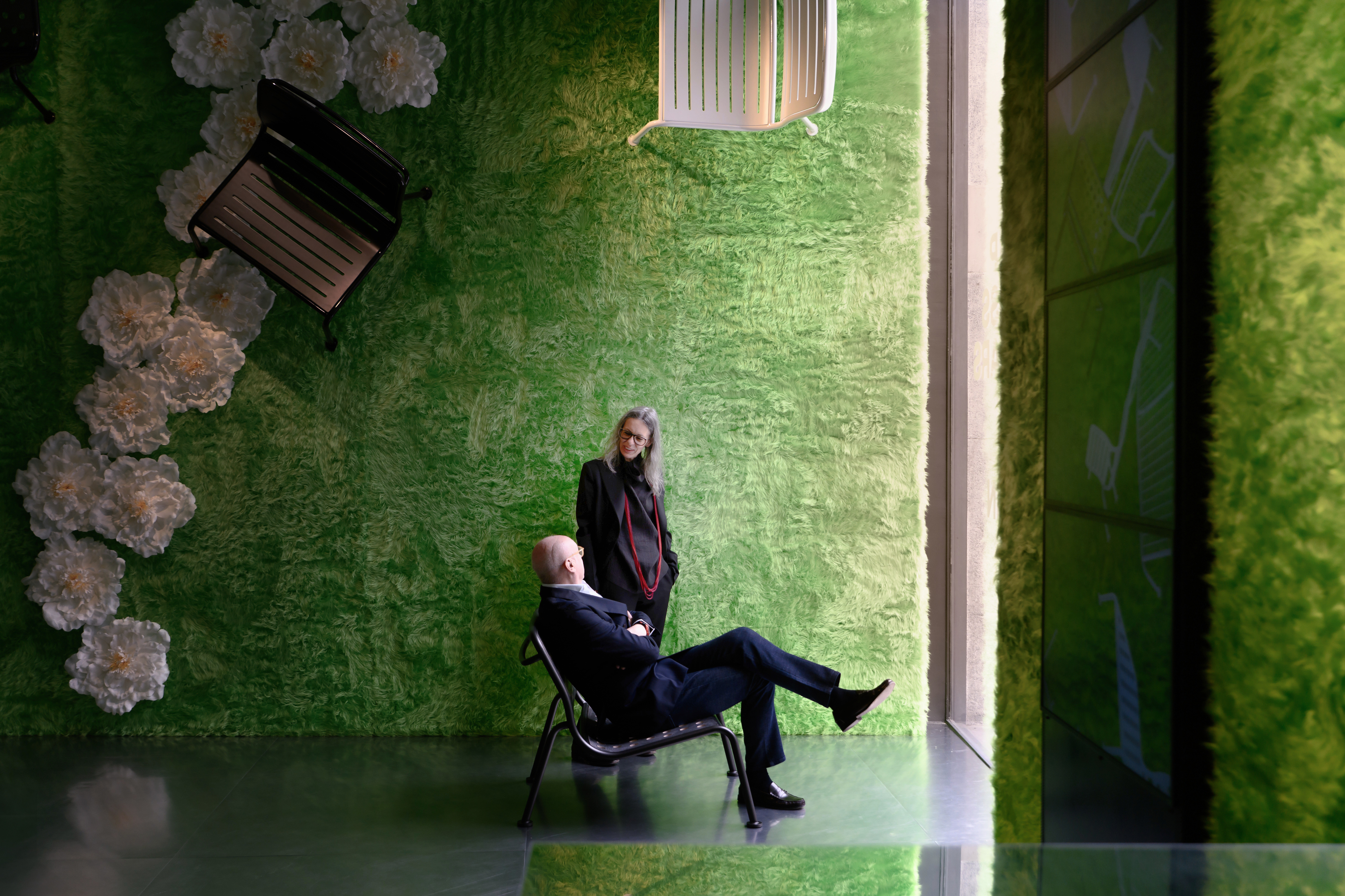 The 30th anniversary of Frog, the Living Divani armchair designed by ...