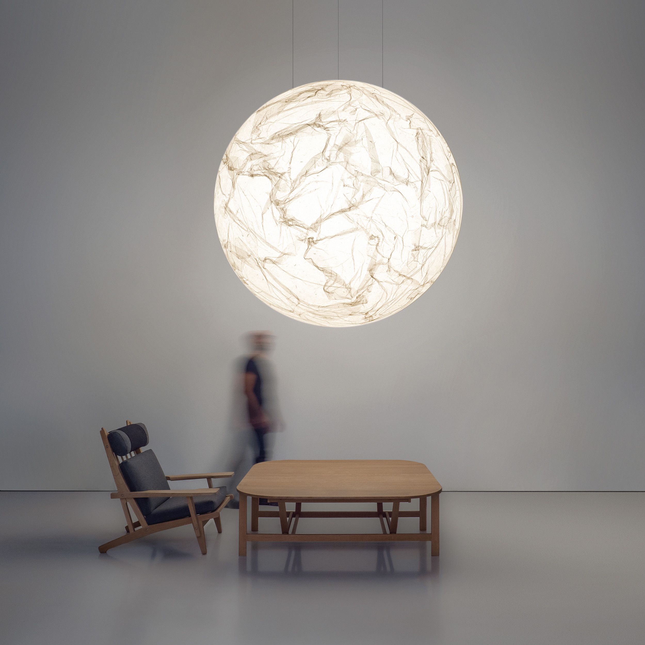 Moon, the iconic Davide Groppi lamp, turns 20