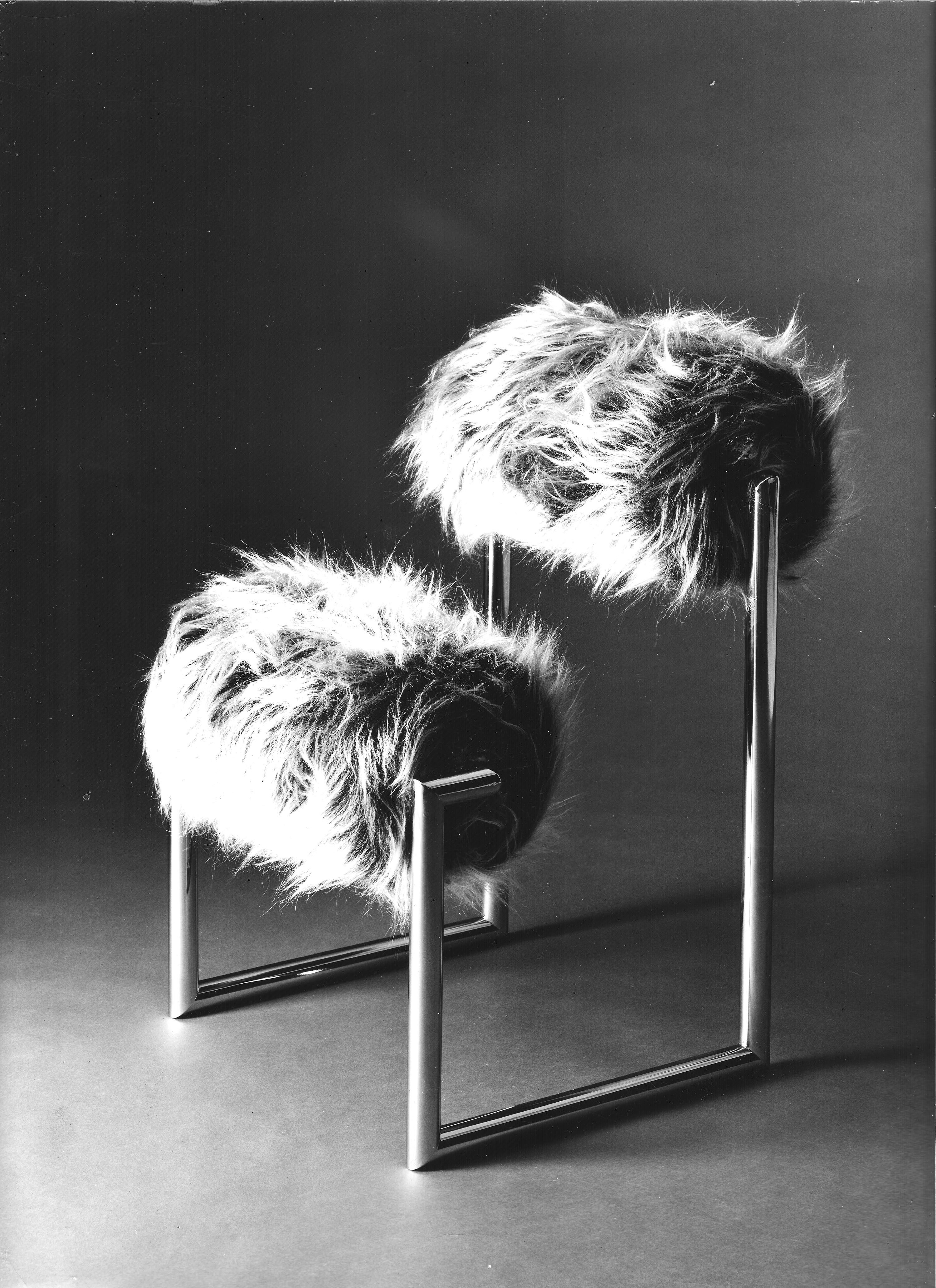 Due Più, Nanda Vigo's chair rethought by Acerbis in a sustainable version