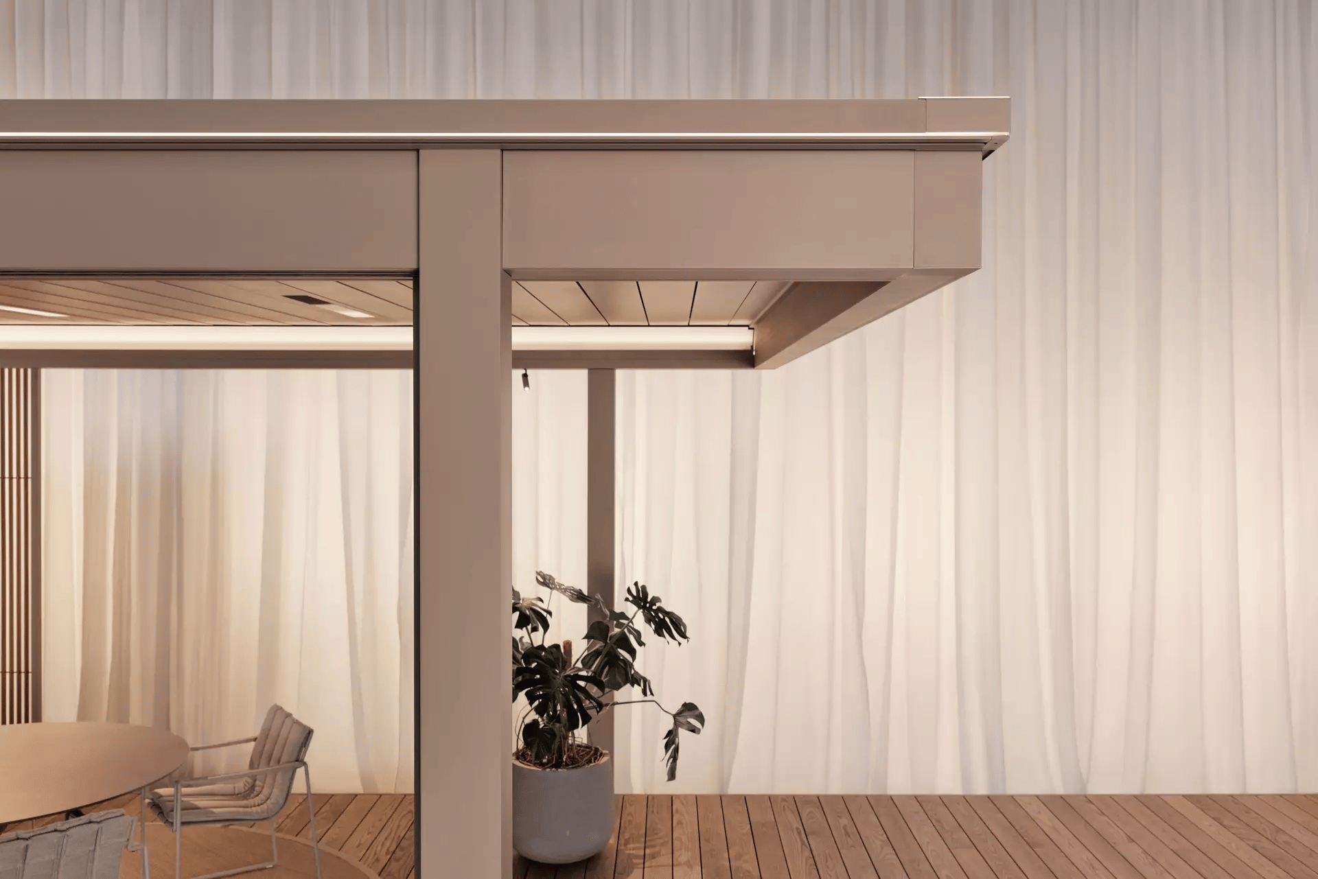 Renson Unveils the new Amani Pergola at R+T 2024 Trade Fair