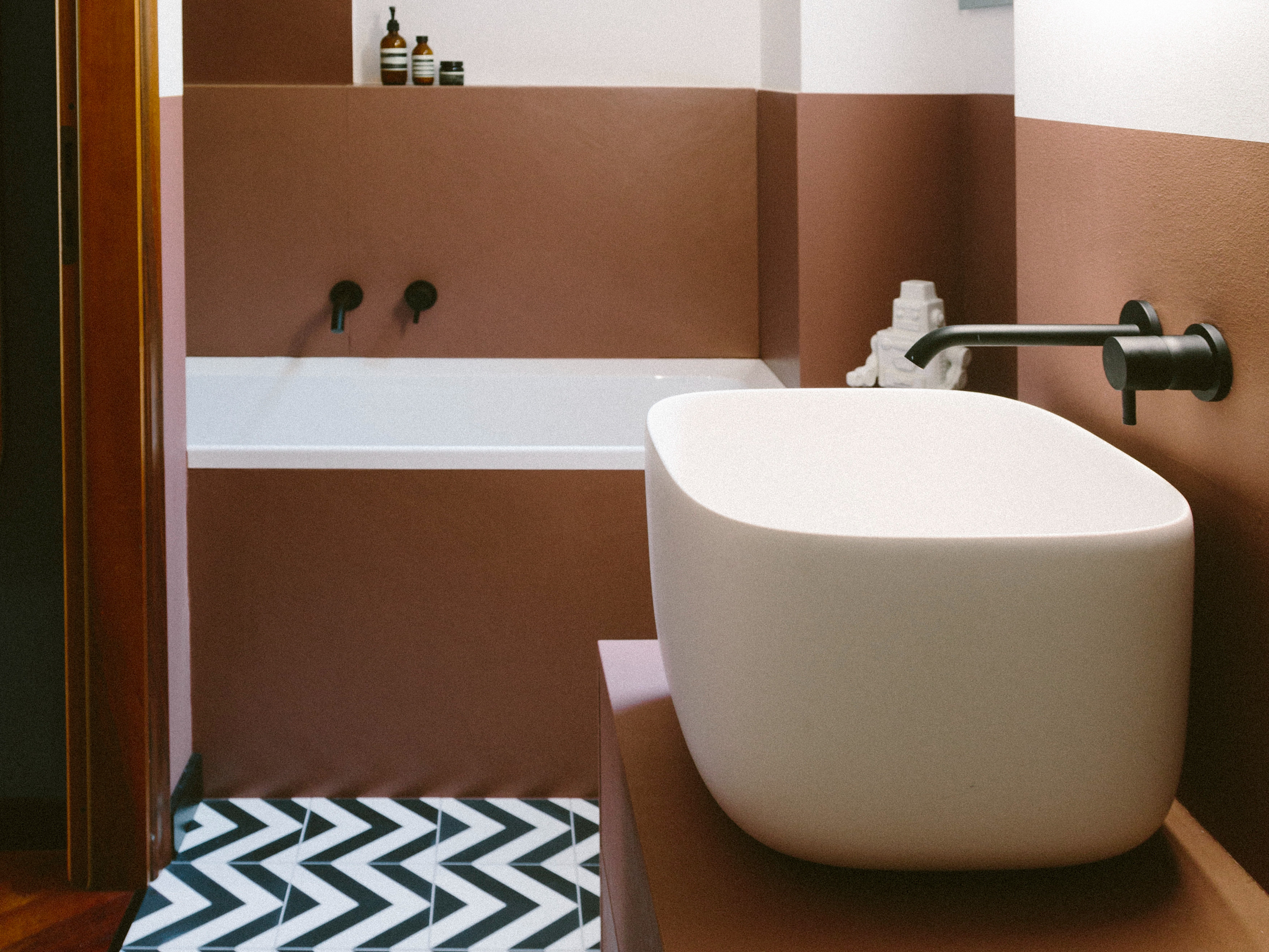The Ritmonio taps in a Milan Apartment by Nori Studio
