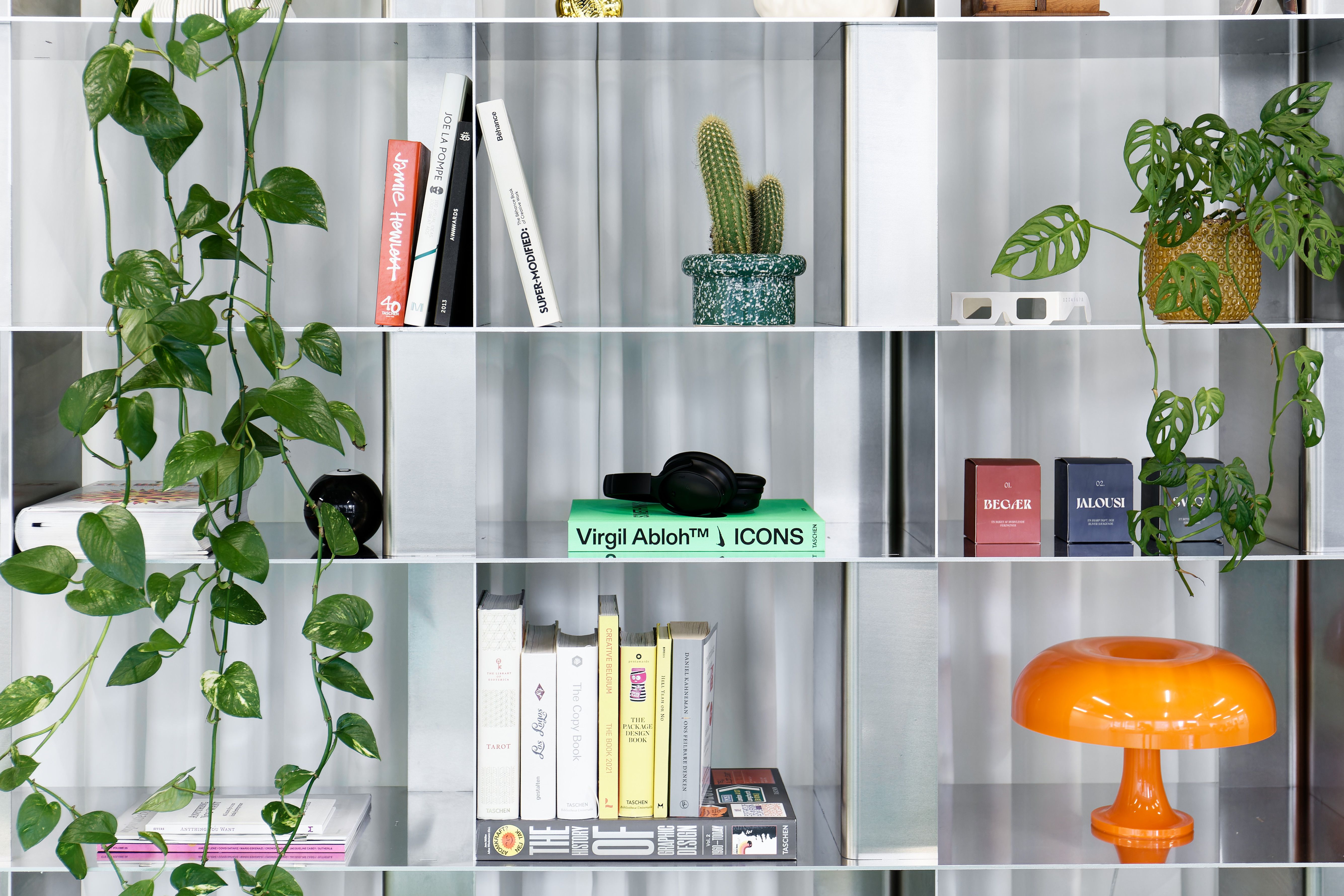 Studio MOTO designs the modular Stack system