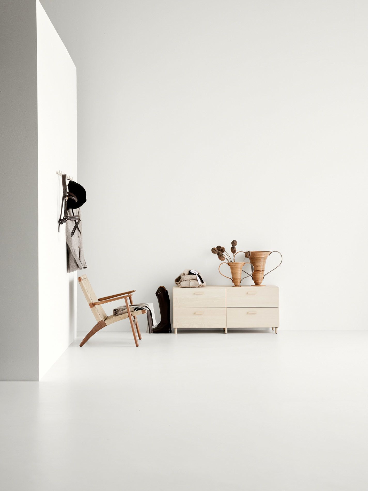 String Furniture: new storage system Relief from TAF Studio