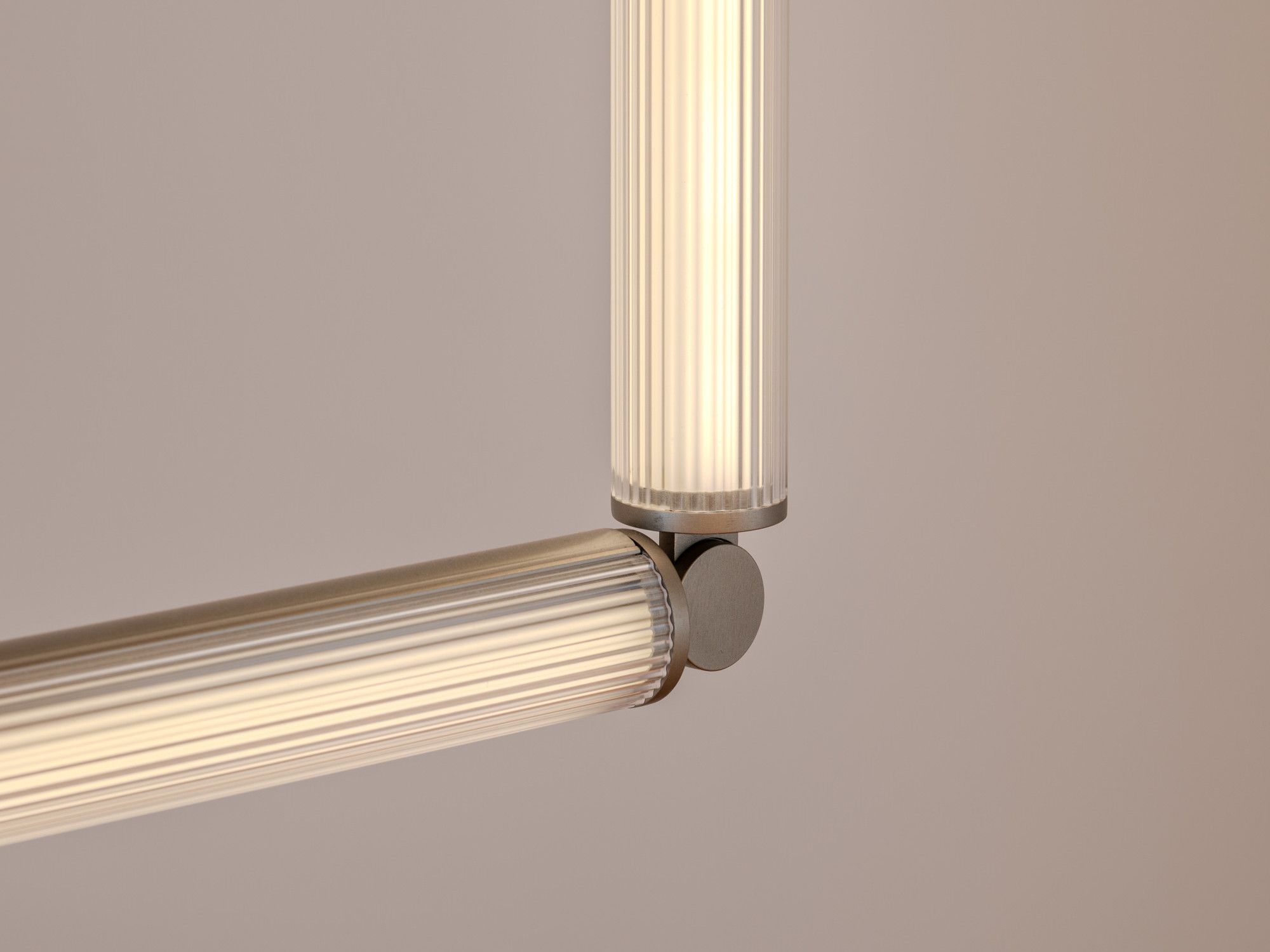 The Glowing Track, the new Flos modular lighting system