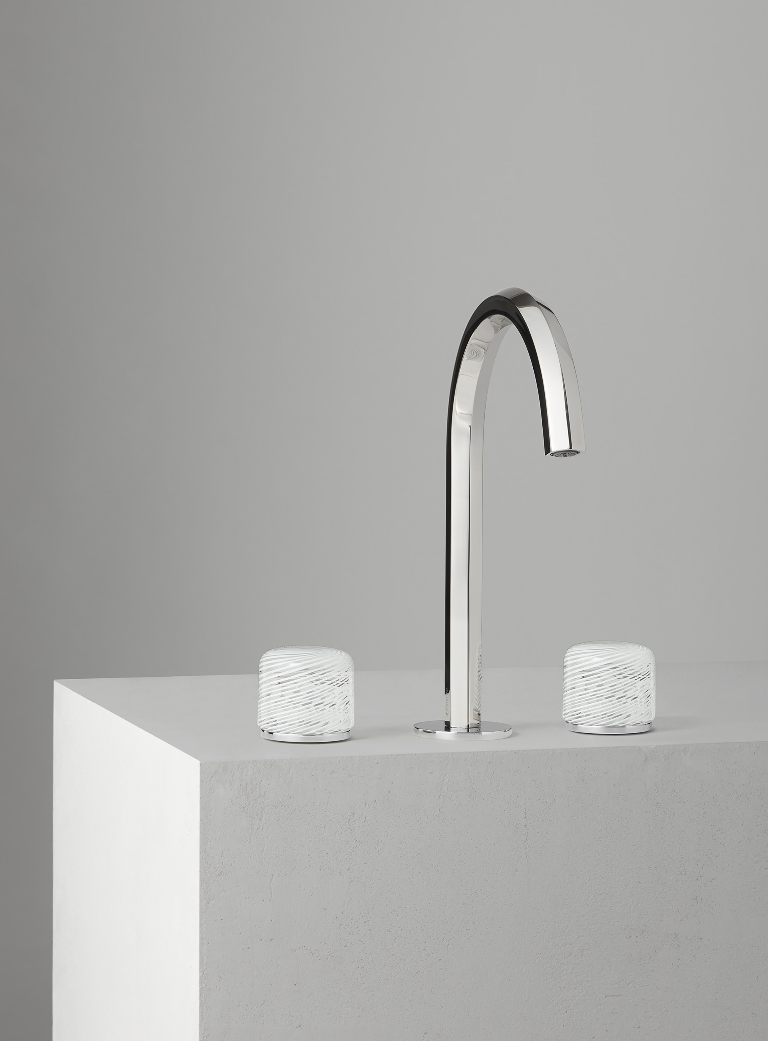 Fantini expands the Venezia taps collection with the new Murano glass ...
