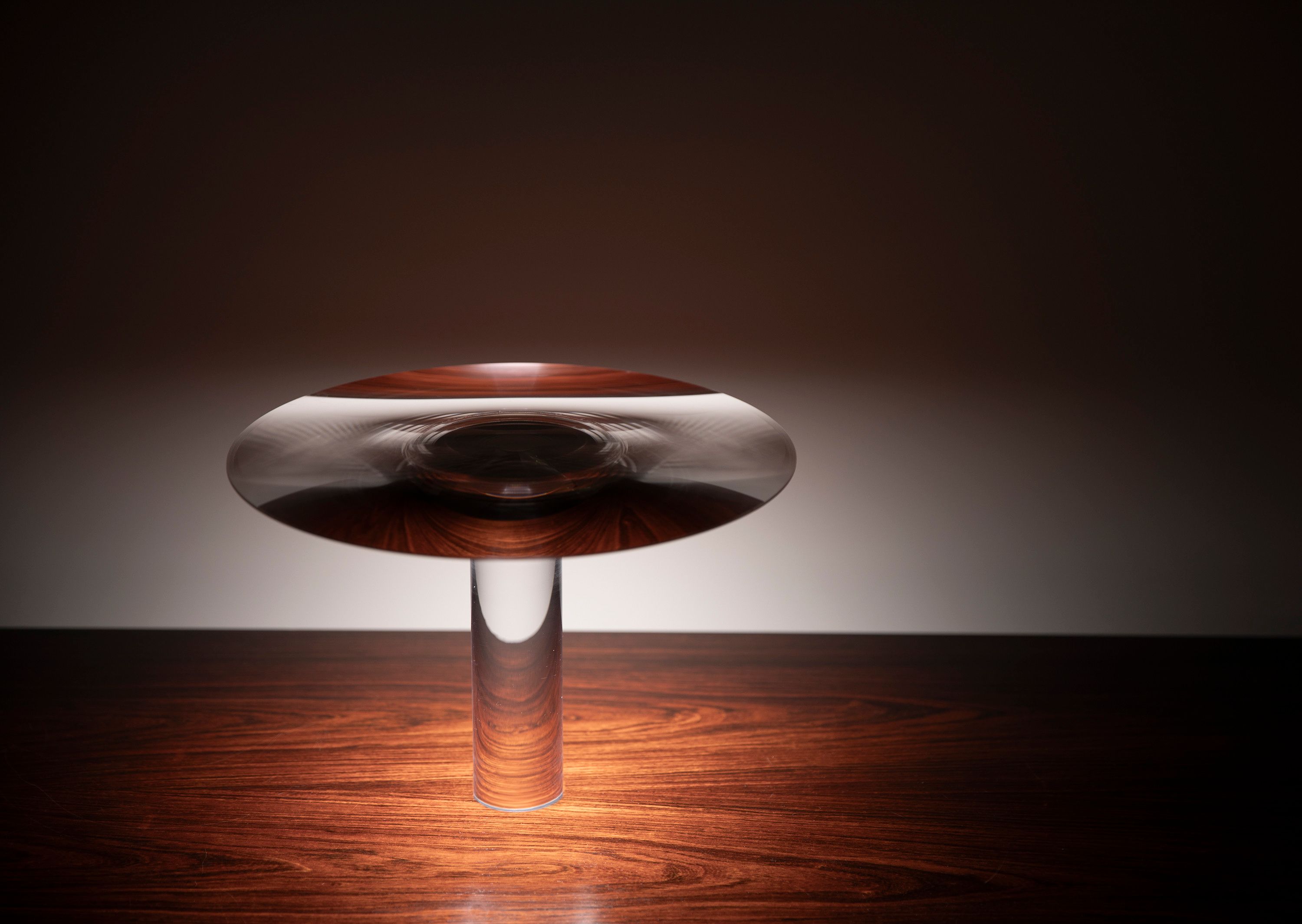 Vis à Vis, the new Davide Groppi rechargeable table lamp