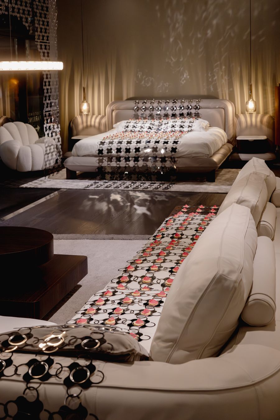 The installation Unexpected Roots by Natuzzi Italia in Miami