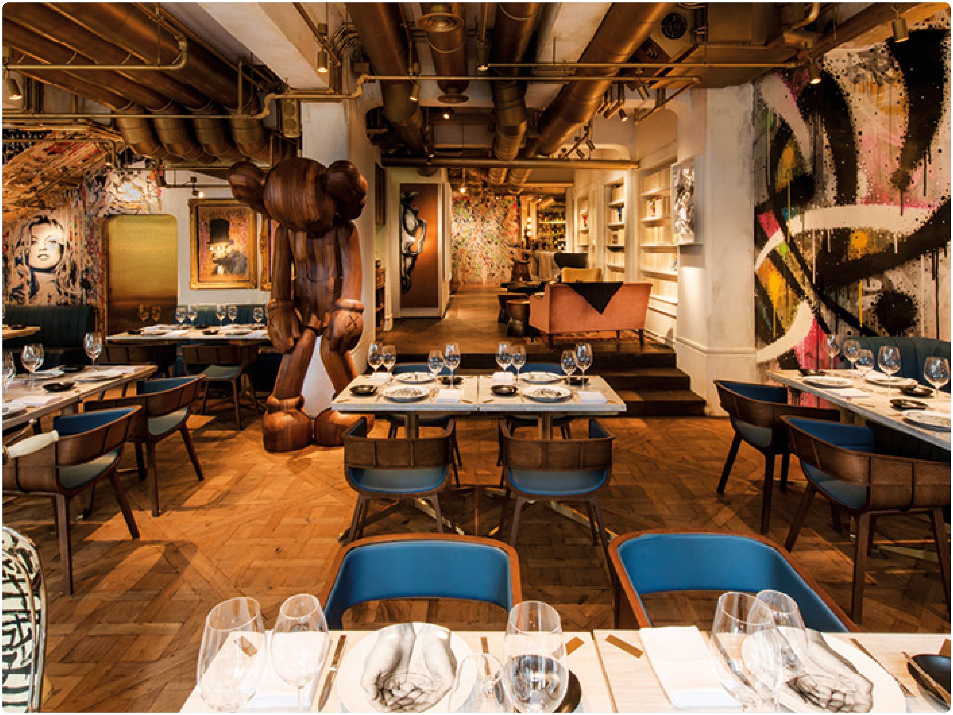 Wooden Chairs Maritime by Casamania for the restaurant Bibo