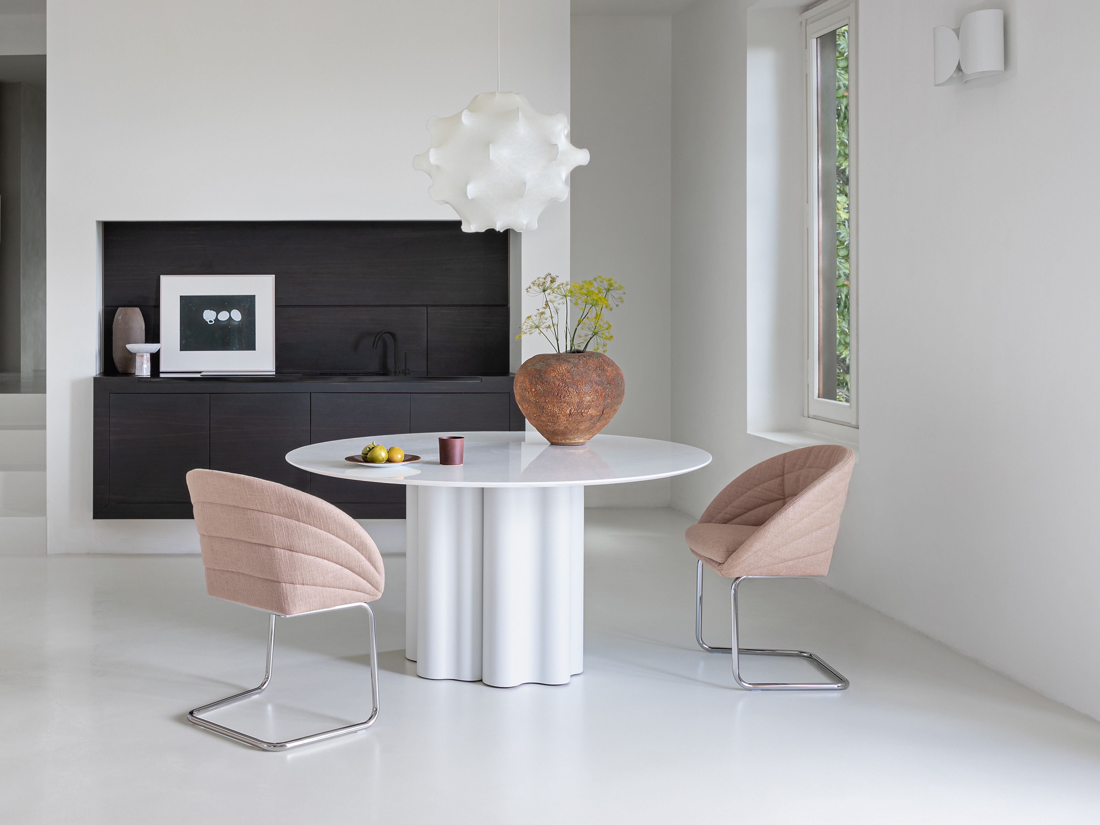 Teatro Magico, the Saba table with new marble top