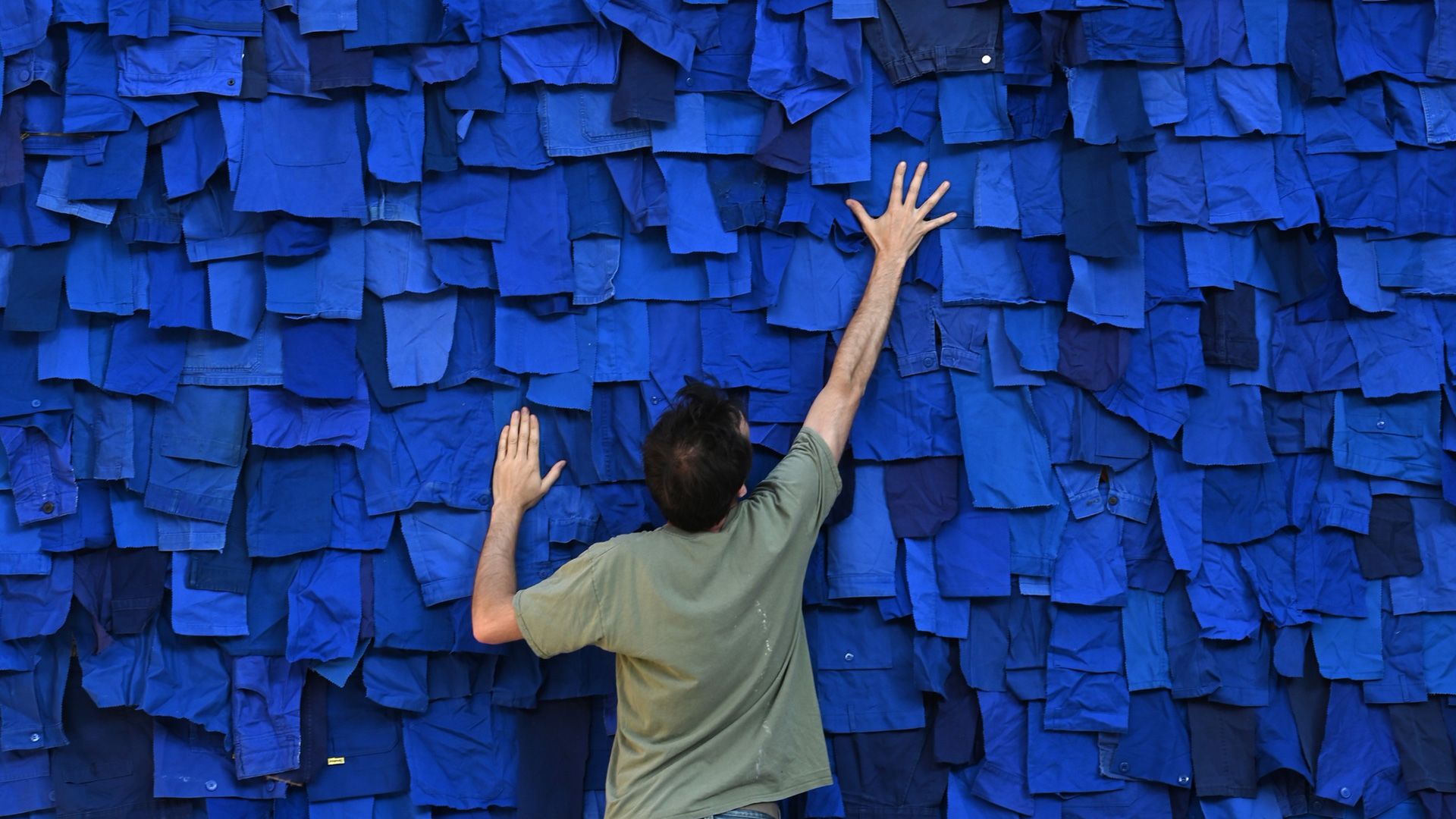 Blue in Interior Design: Ideas, Materials, Color Palettes