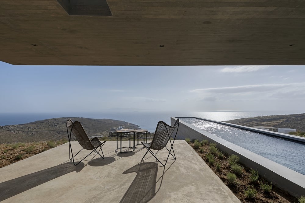Mapei waterproofing products and concrete mortars for a home in Greece