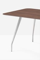 Rizz is the new Pedrali table designed by Robin Rizzini