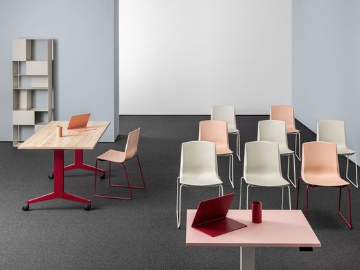 Mara contract and office furnishings in the FENIX Scenario space in Milan