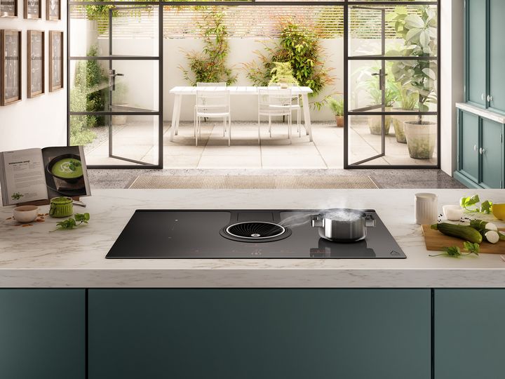 Elica hoods and hobs to personalize the kitchen