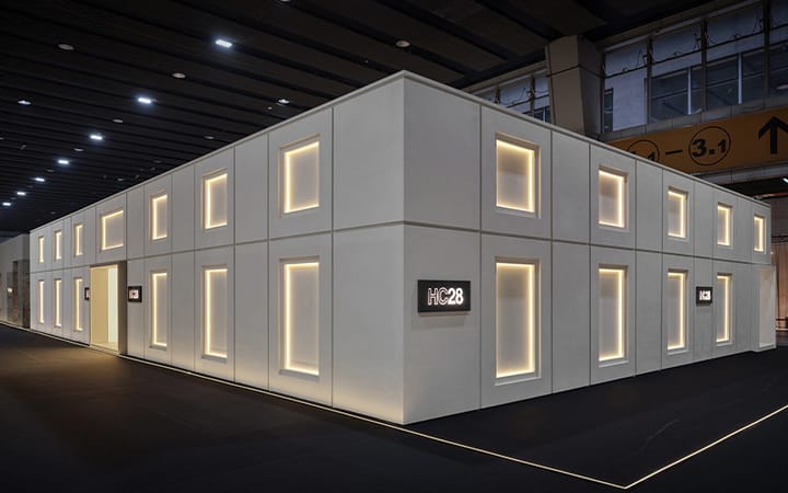 The Ultimate Experience of Living Scenarios HC28